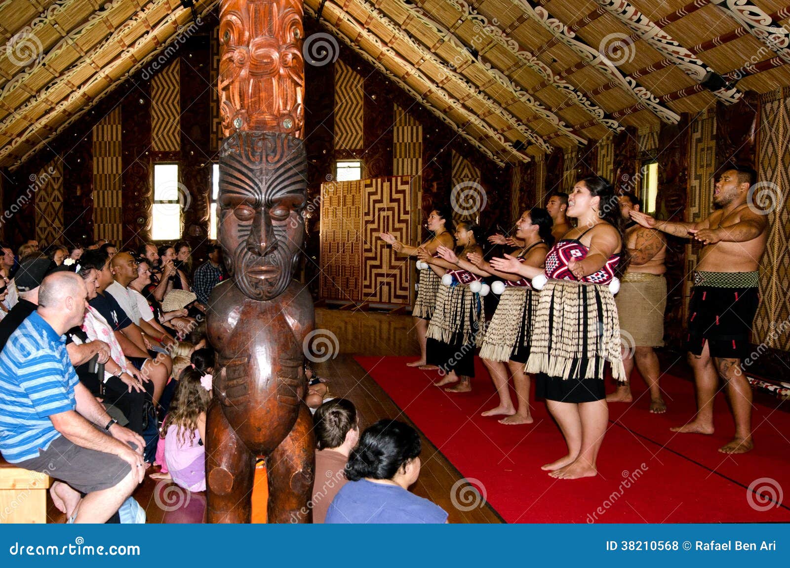 Waitangi Treaty Grounds editorial stock photo. Image of holiday - 38210568