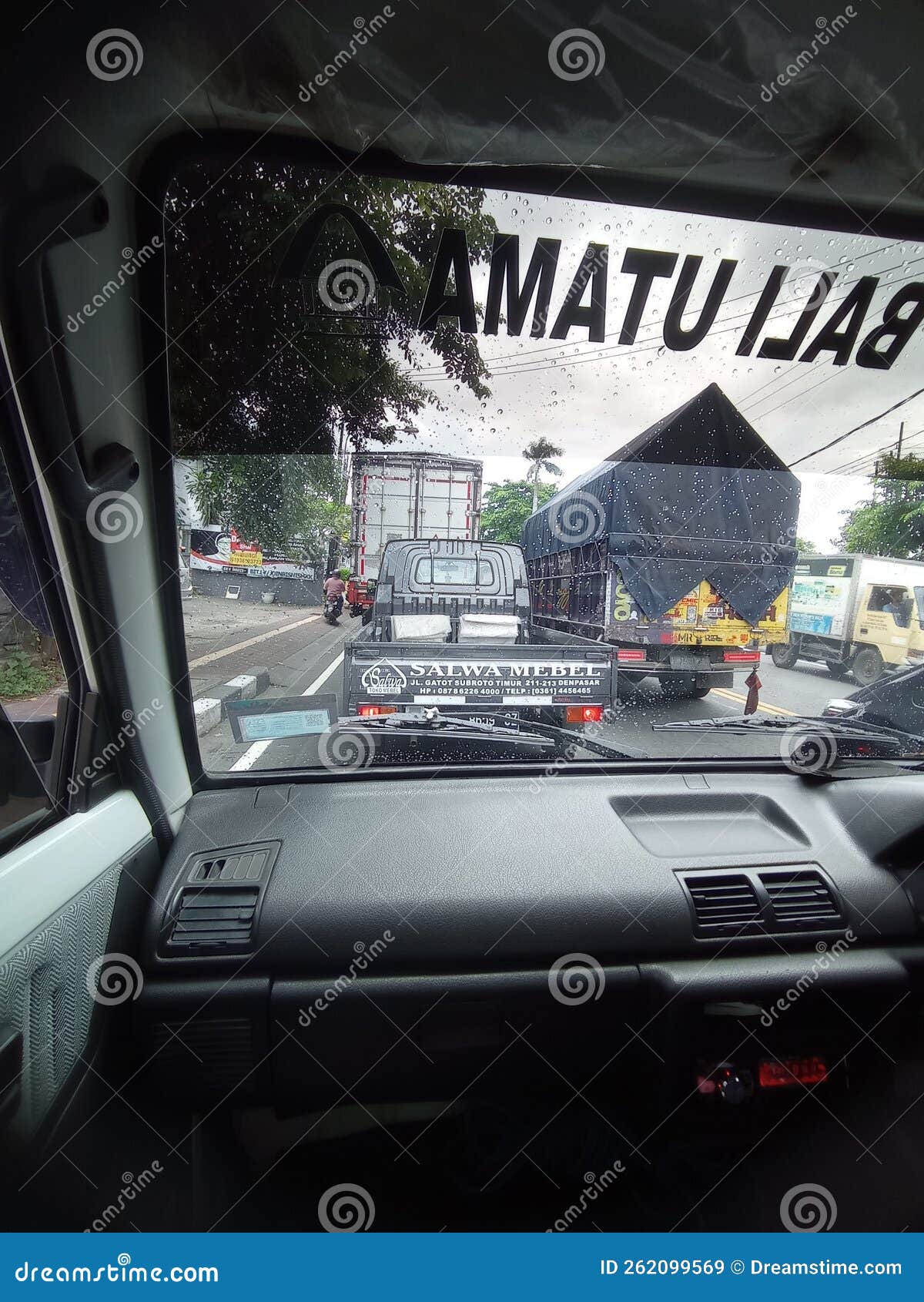 Waiting in the Car with Full Trafic Editorial Stock Image - Image of ...