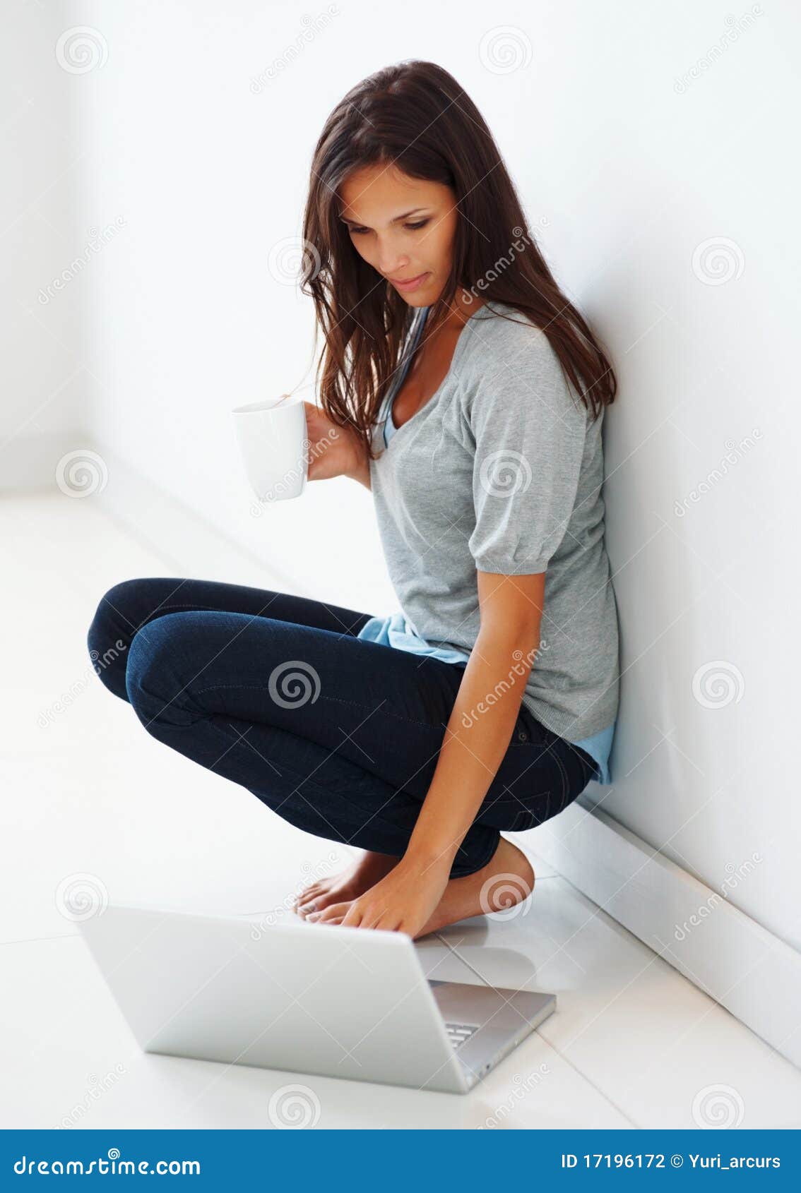 Waiting for Important Email Stock Photo - Image of modern, decision ...