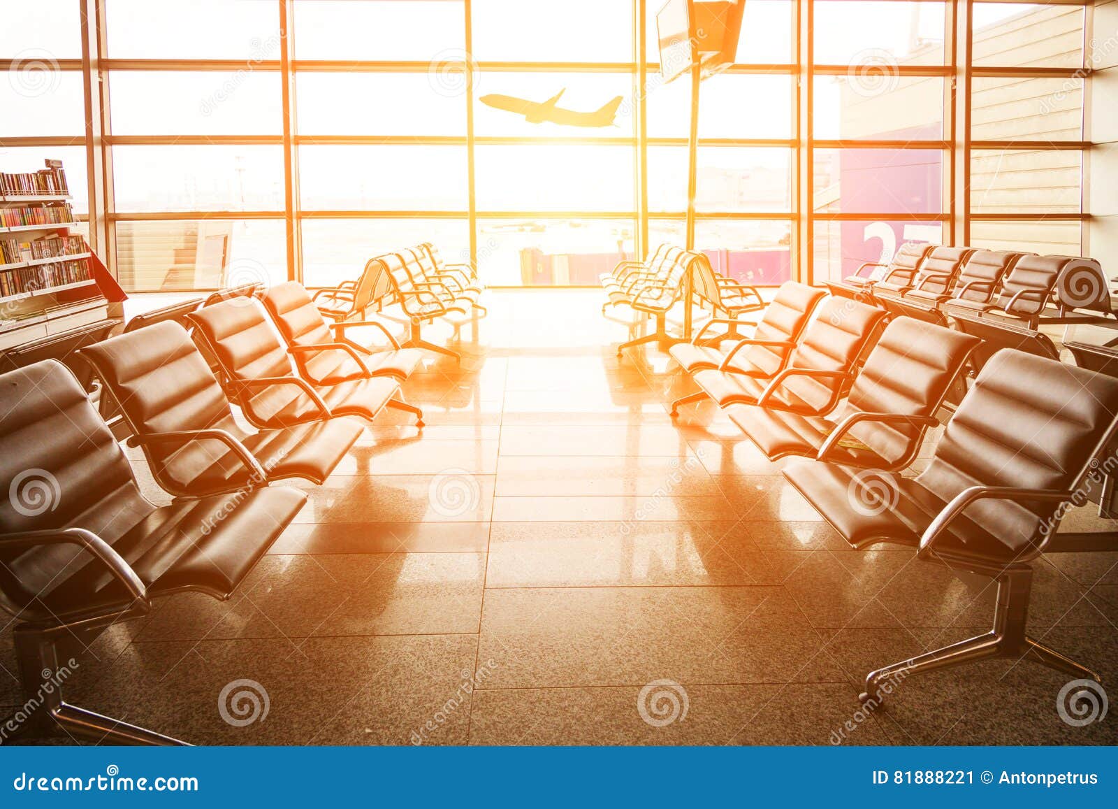 The Waiting Room at the Airport Stock Image - Image of flight, people ...