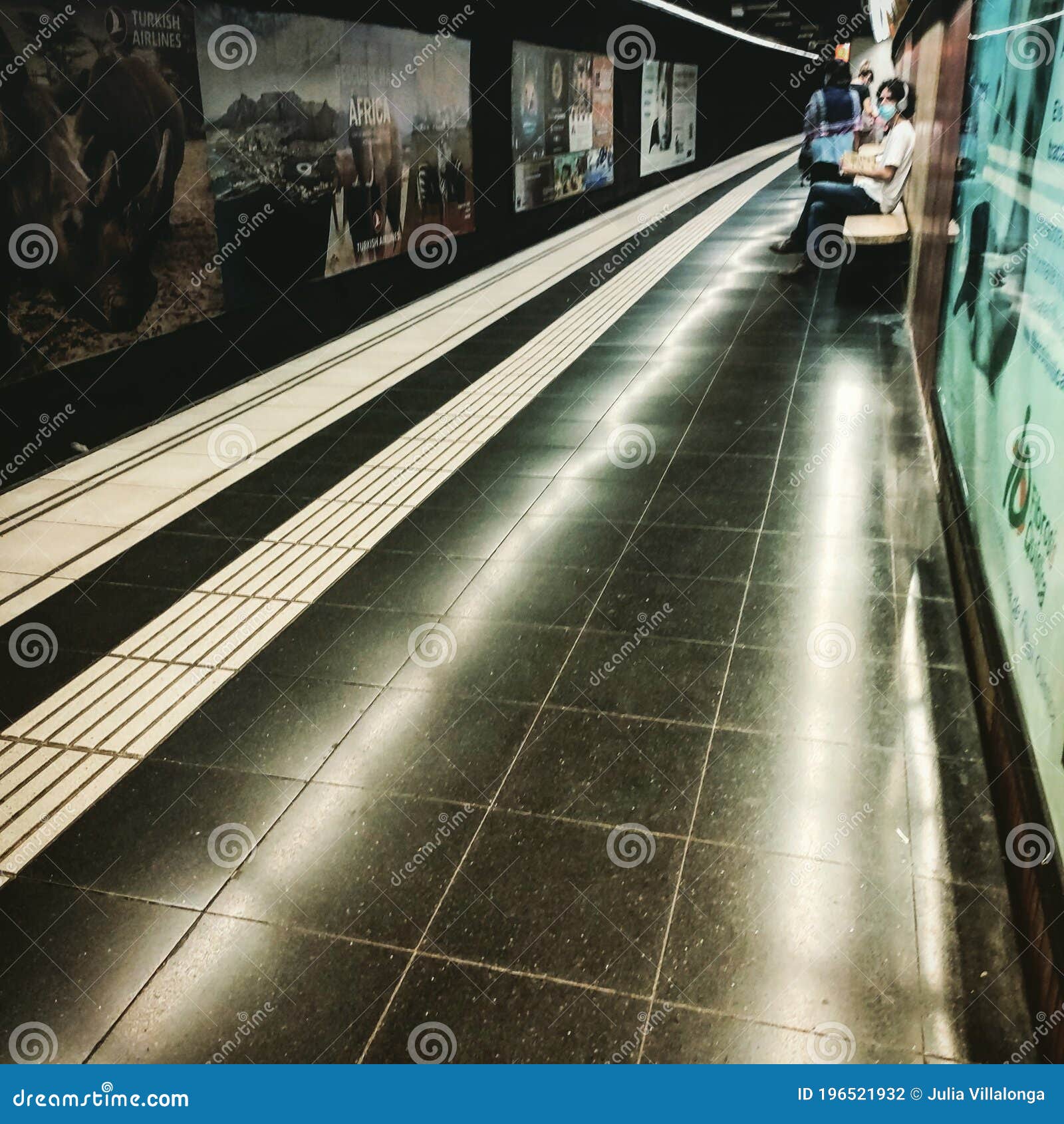 Waiting subway in station editorial photography. Image of snapshot ...