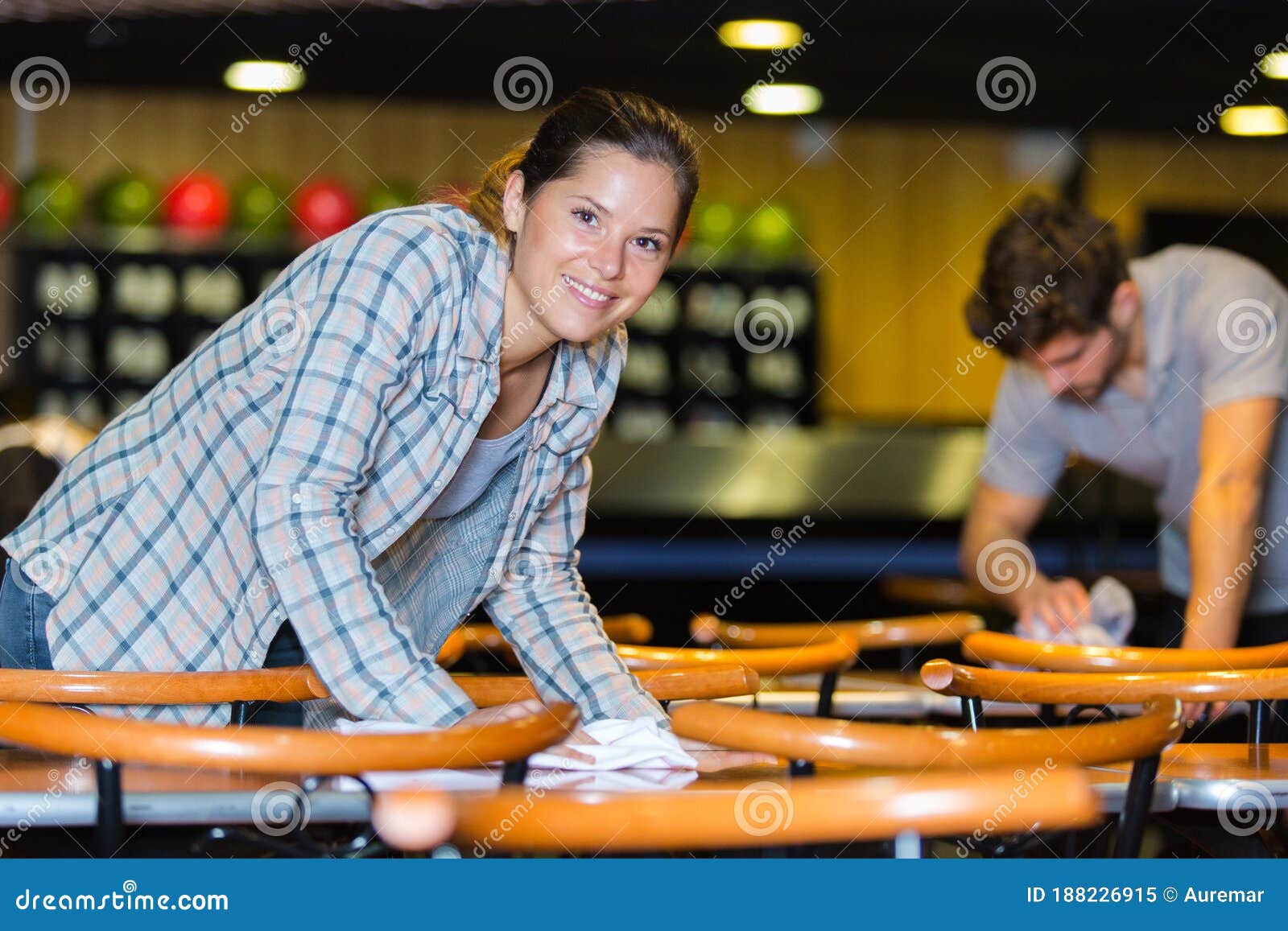 Waitress Cleaning Bar Tables Stock Image - Image of dressed, counter ...