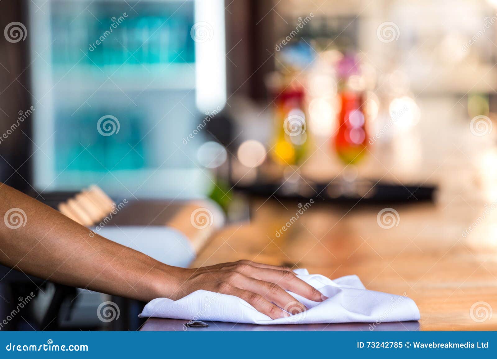 Waitress Cleaning the Counter Stock Image - Image of restaurant, clean ...