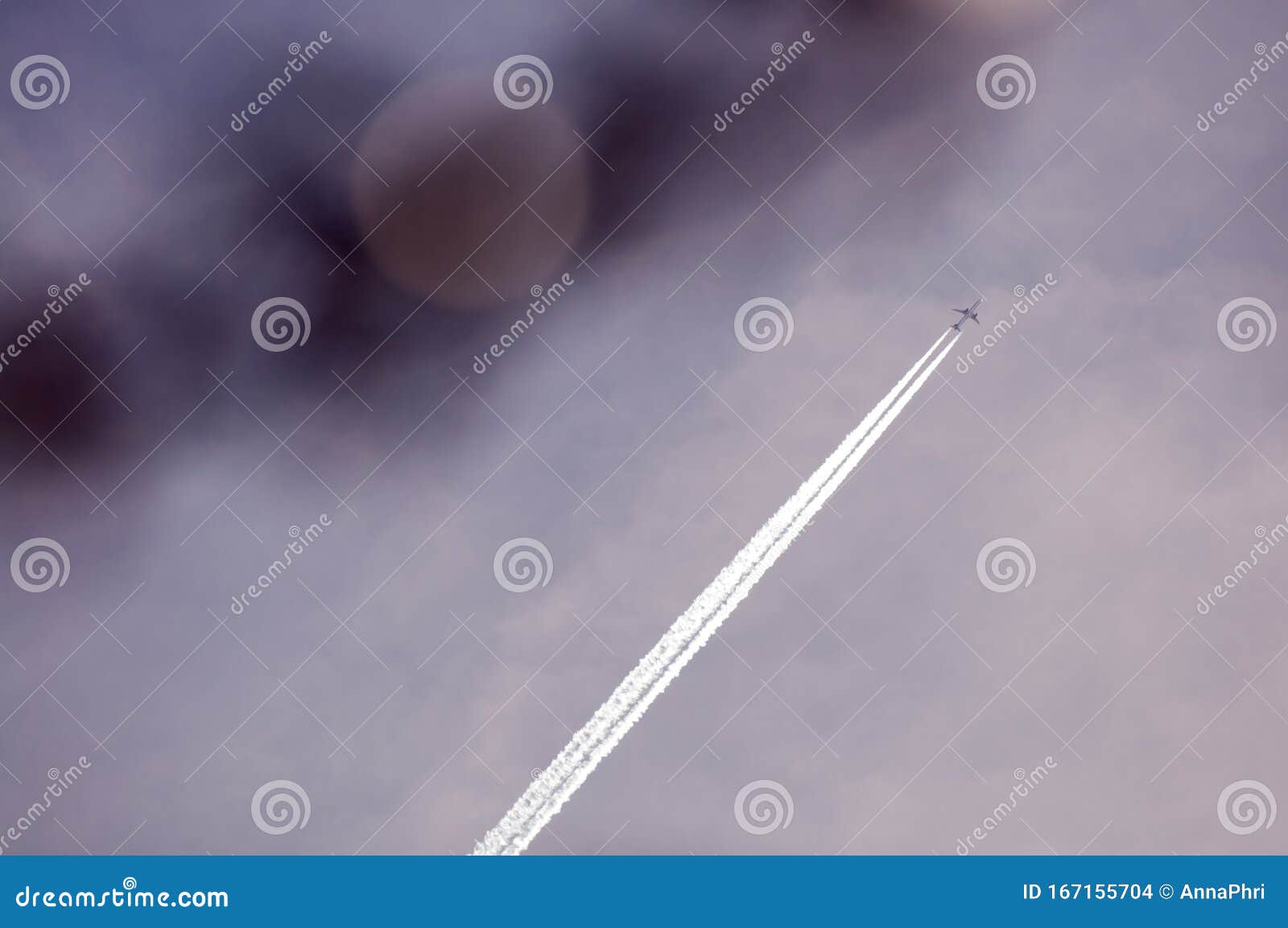 Wake of a High Flying Plane with Diagonal Blue Sky Stock Photo - Image ...