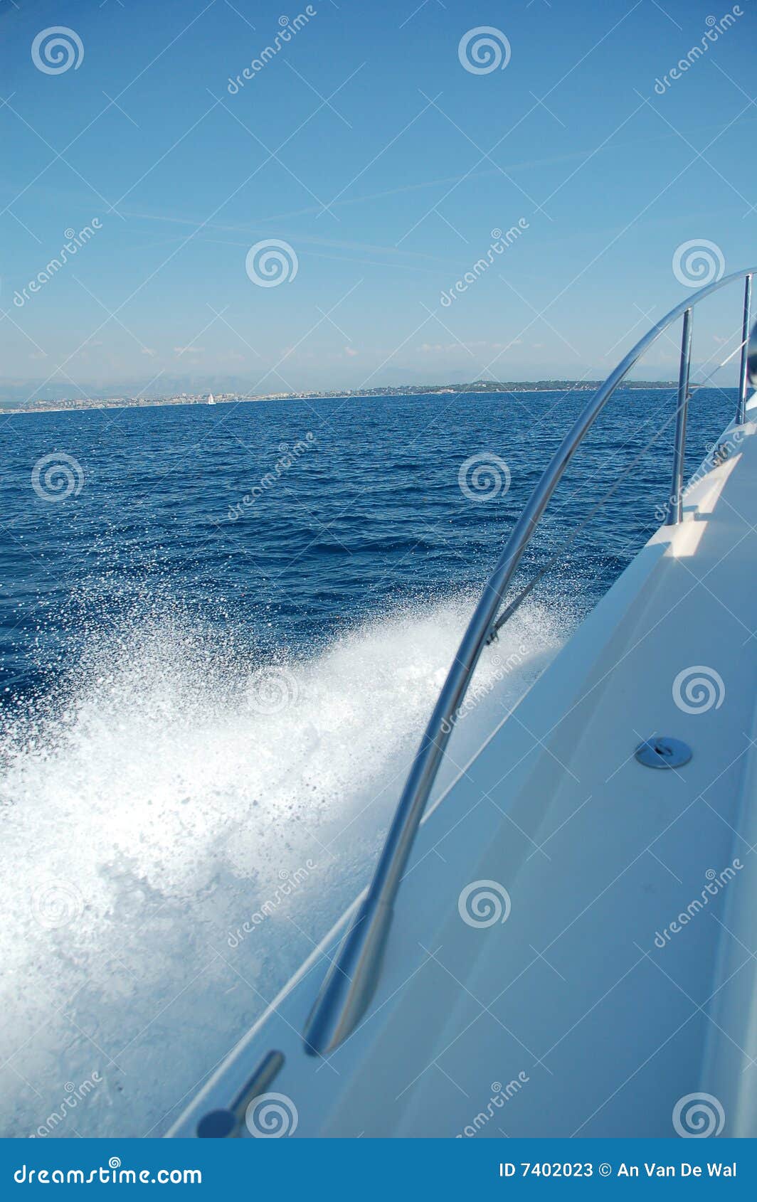 Wake on the Side of Speed Boat Stock Image - Image of boat, speed: 7402023
