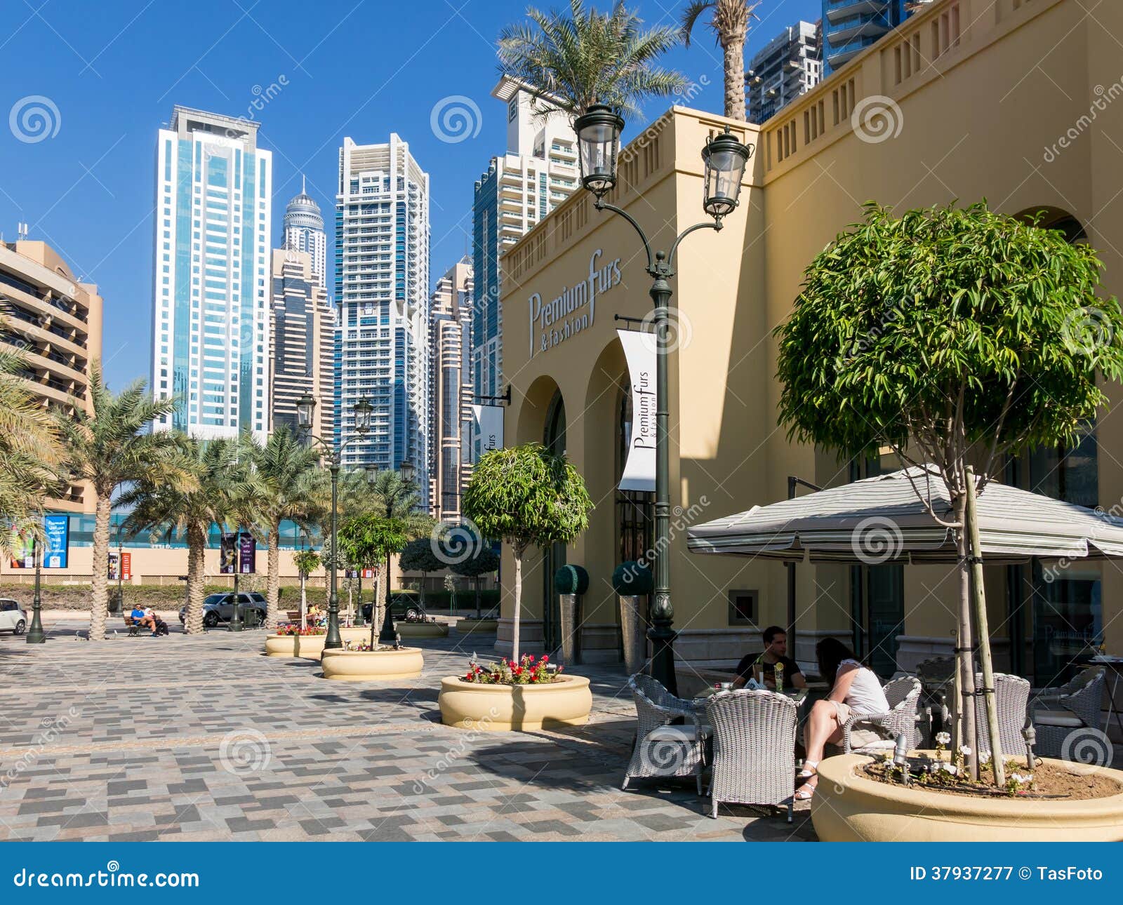 The Walk Promenade in Dubai Marina Editorial Photography - Image of ...