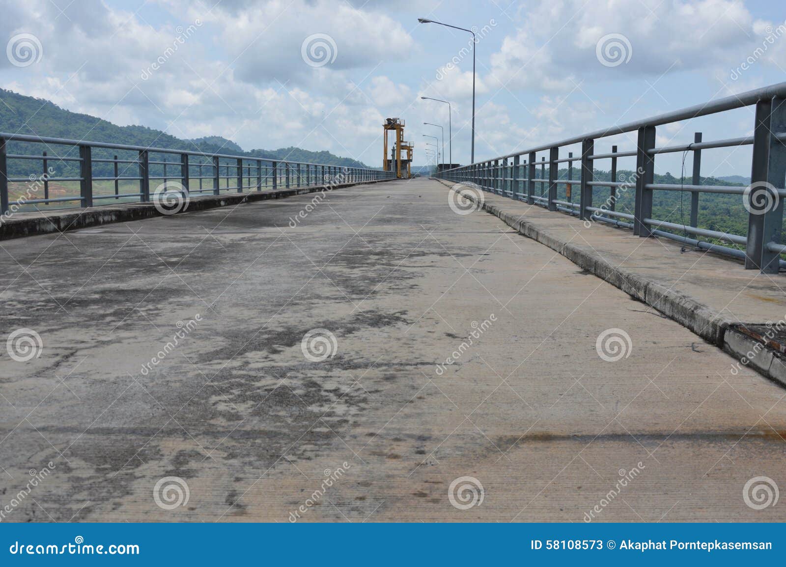 Walk way on concrete dam stock image. Image of water - 58108573