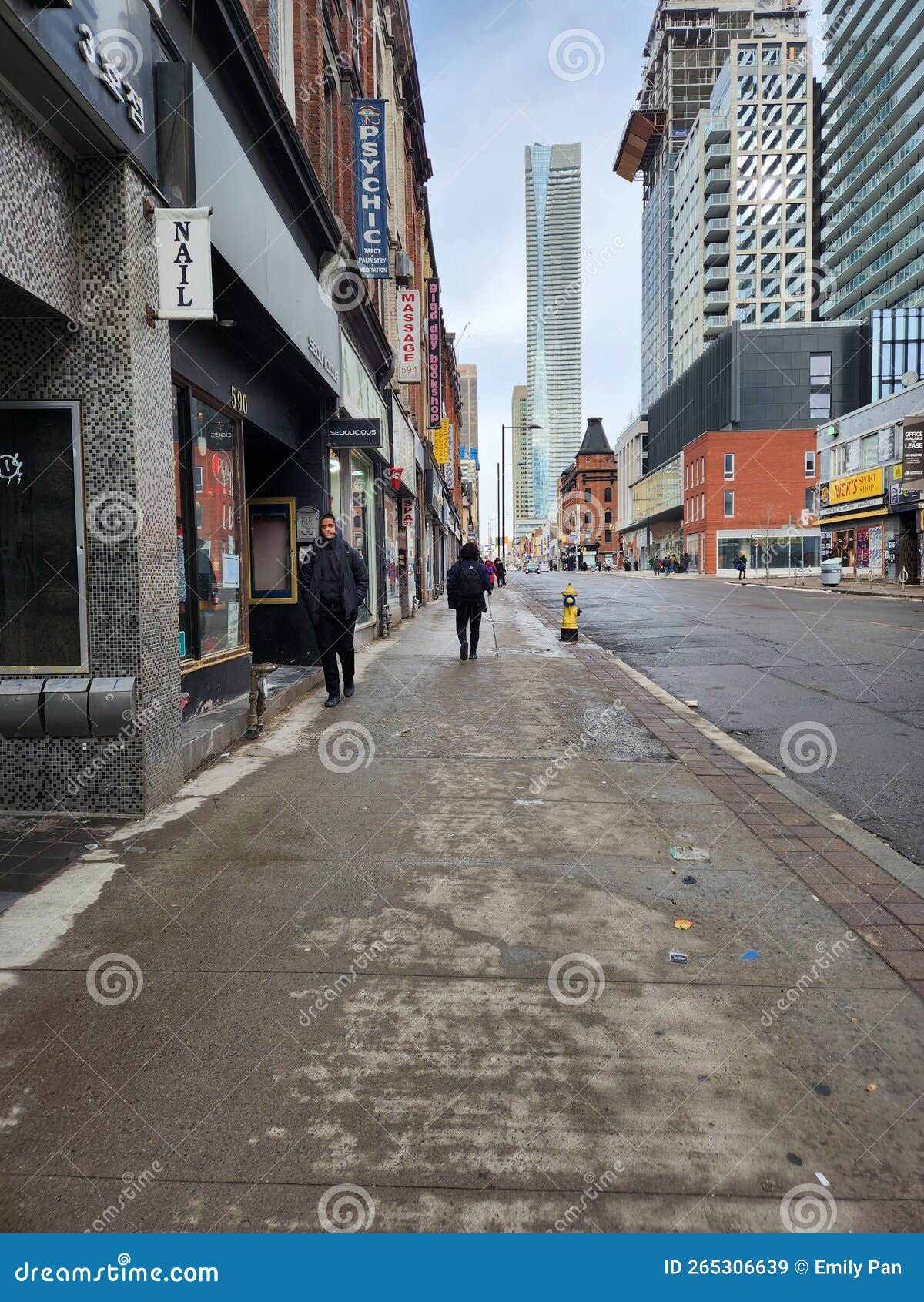 Walking Around Downtown Toronto Editorial Stock Image - Image of ...