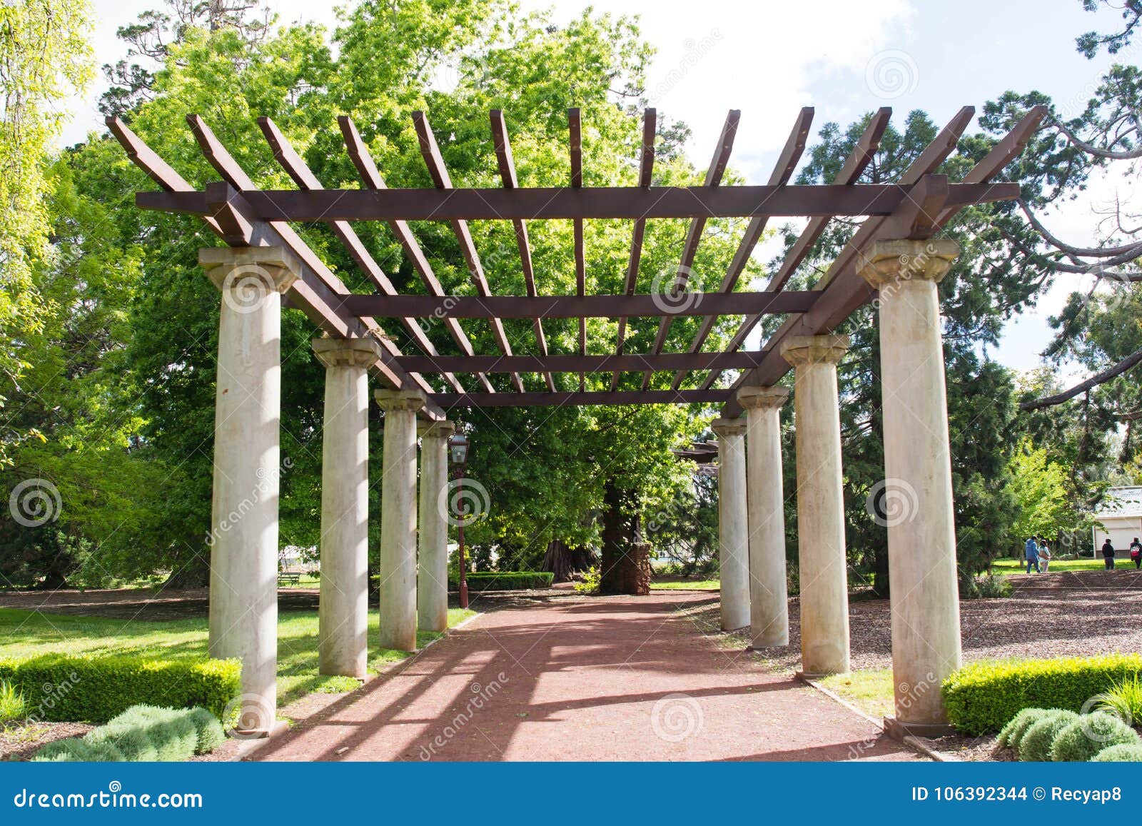 Beams and columns editorial stock image. Image of roman - 106392344