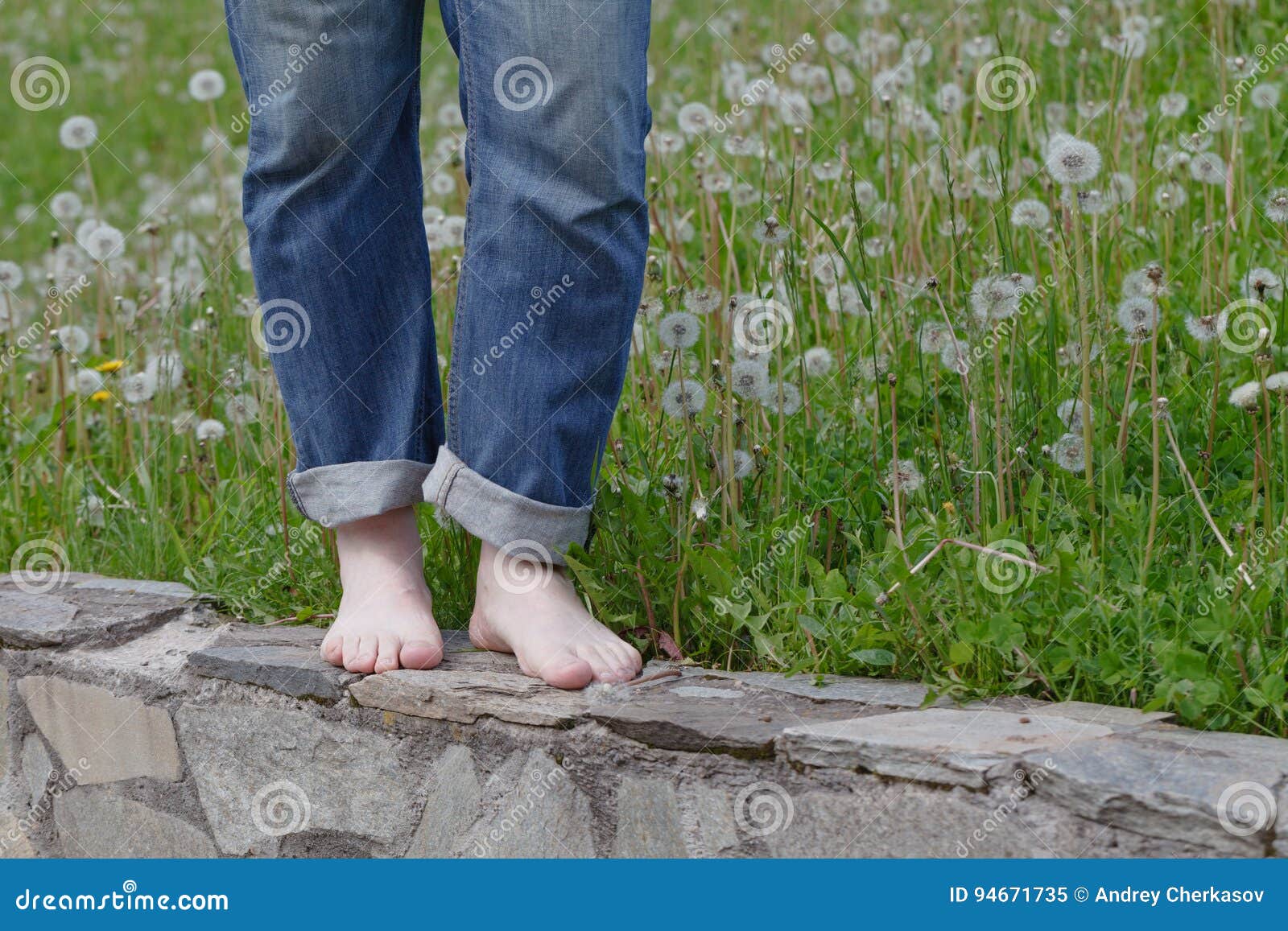Walking without Shoes Sunny Day Stock Image - Image of long, knee: 94671735