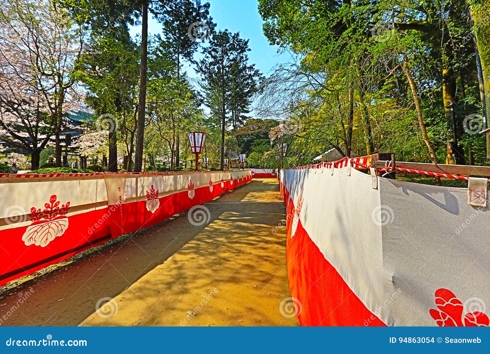 Walkway at Daigoji Temple editorial stock image. Image of culture ...