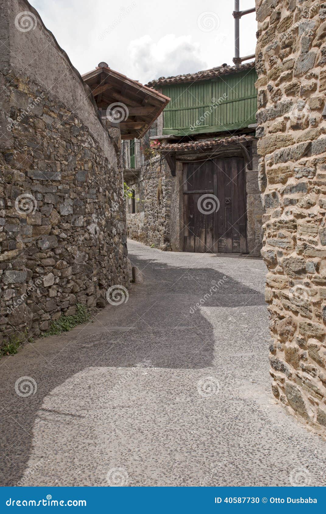 Walkway in a Galician Village Stock Photo - Image of galicia, entrance ...