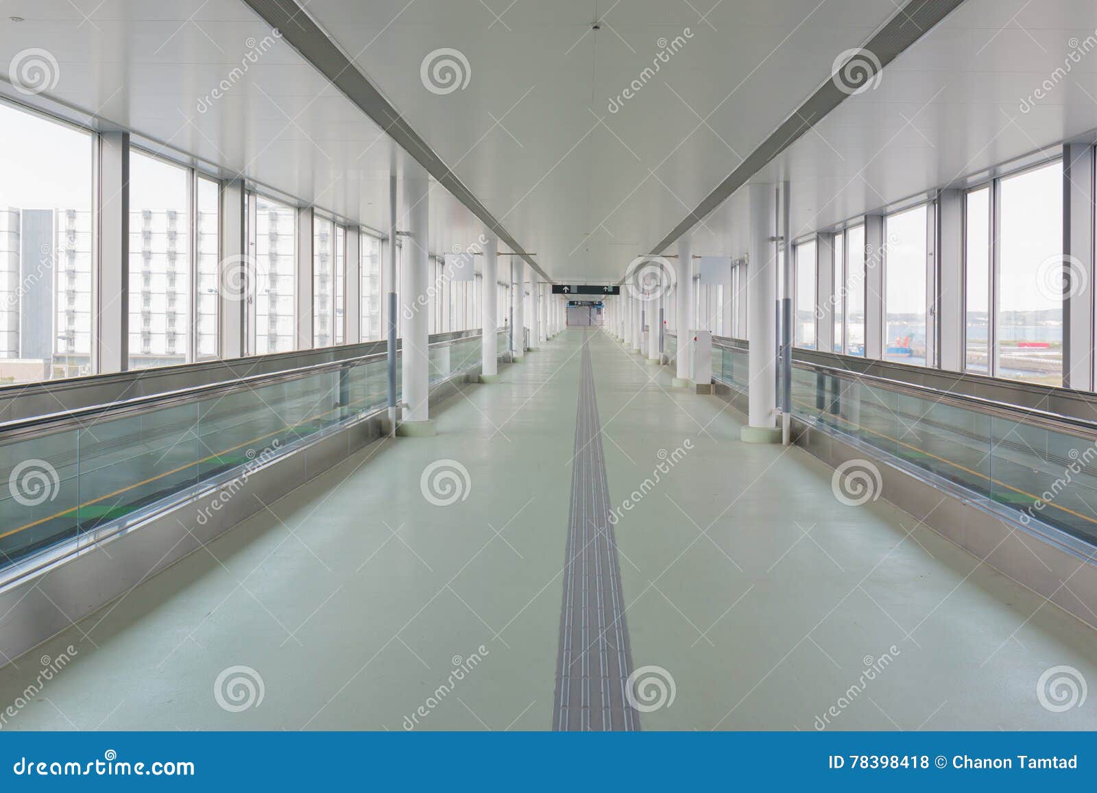 Walkway with Long Horizontal Escalator at International Airport Stock ...