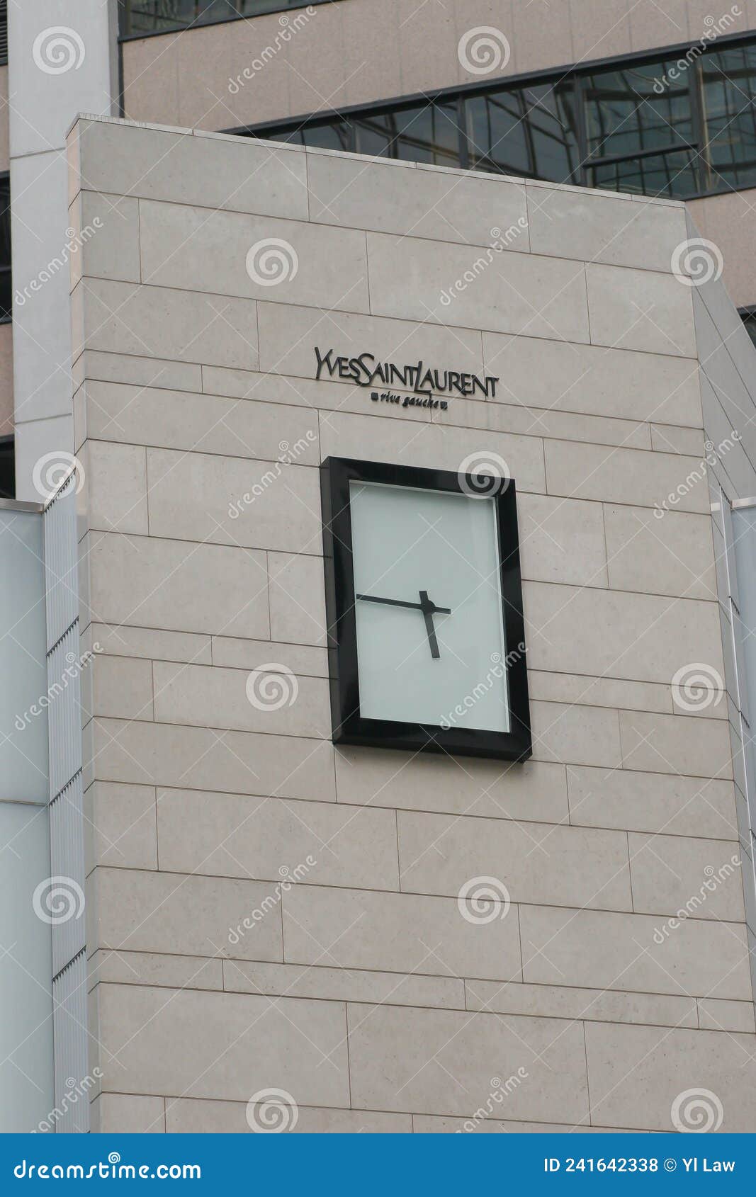 The Wall Clock at Alexandra House, Central, Hk 15 May 2005 Editorial ...
