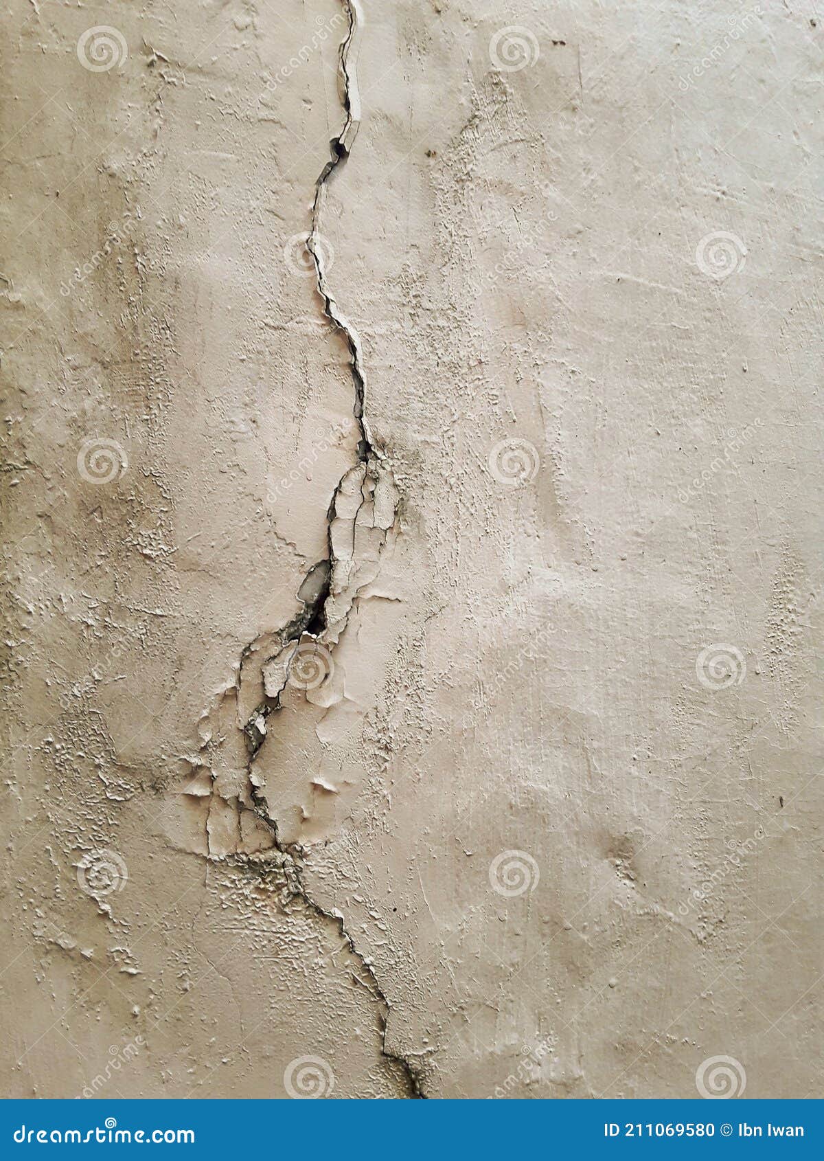 Wall cracks stock photo. Image of drawing, crack, floor - 211069580
