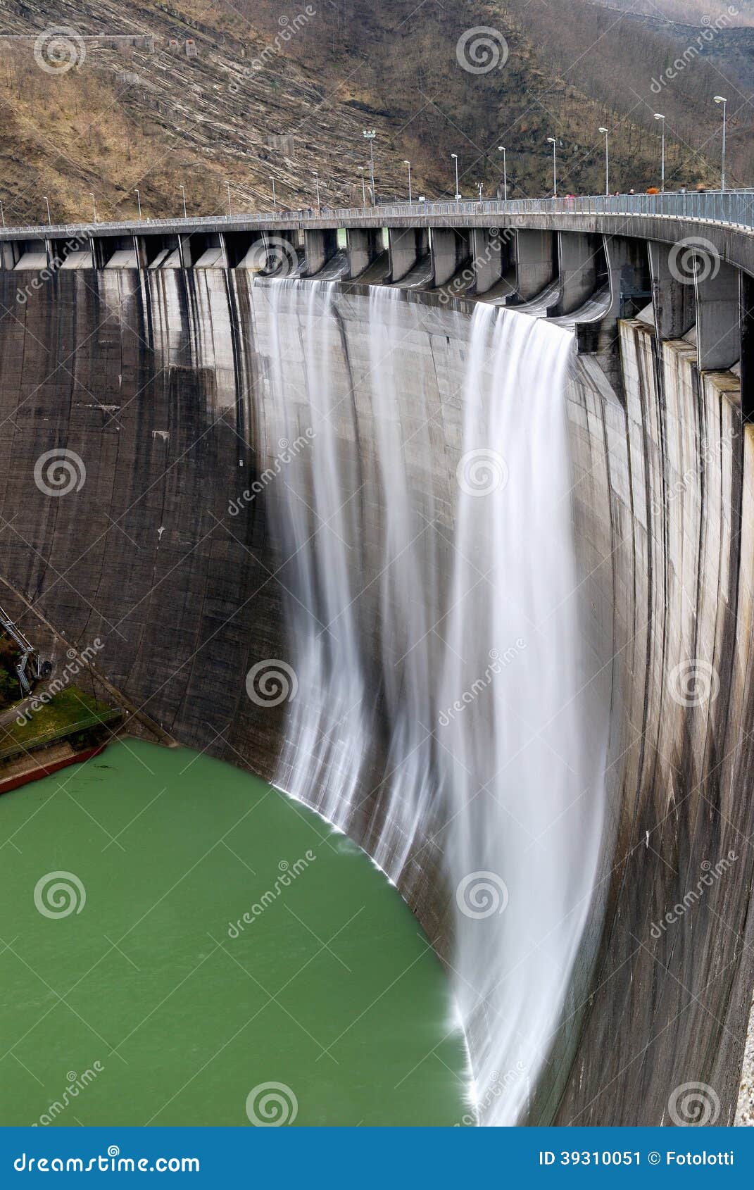 Wall of the dam stock image. Image of landmark, cold - 39310051