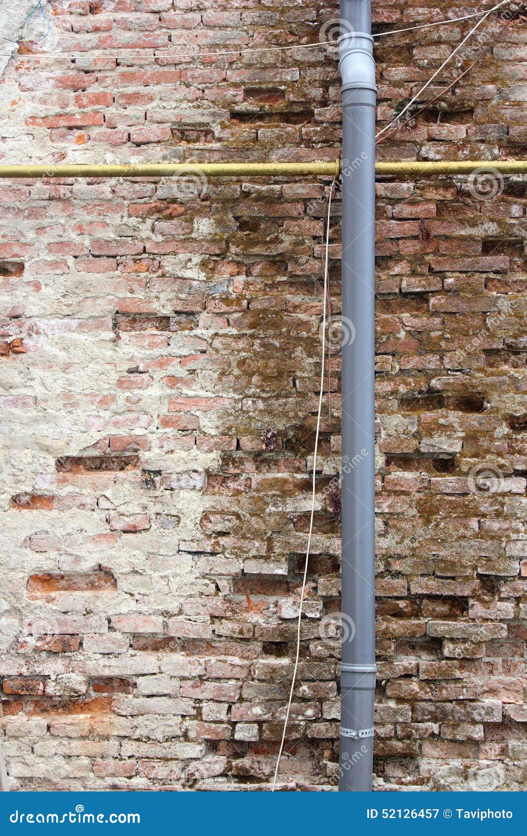 Wall Damaged by a Defect Gutter Stock Image - Image of closeup, mold ...