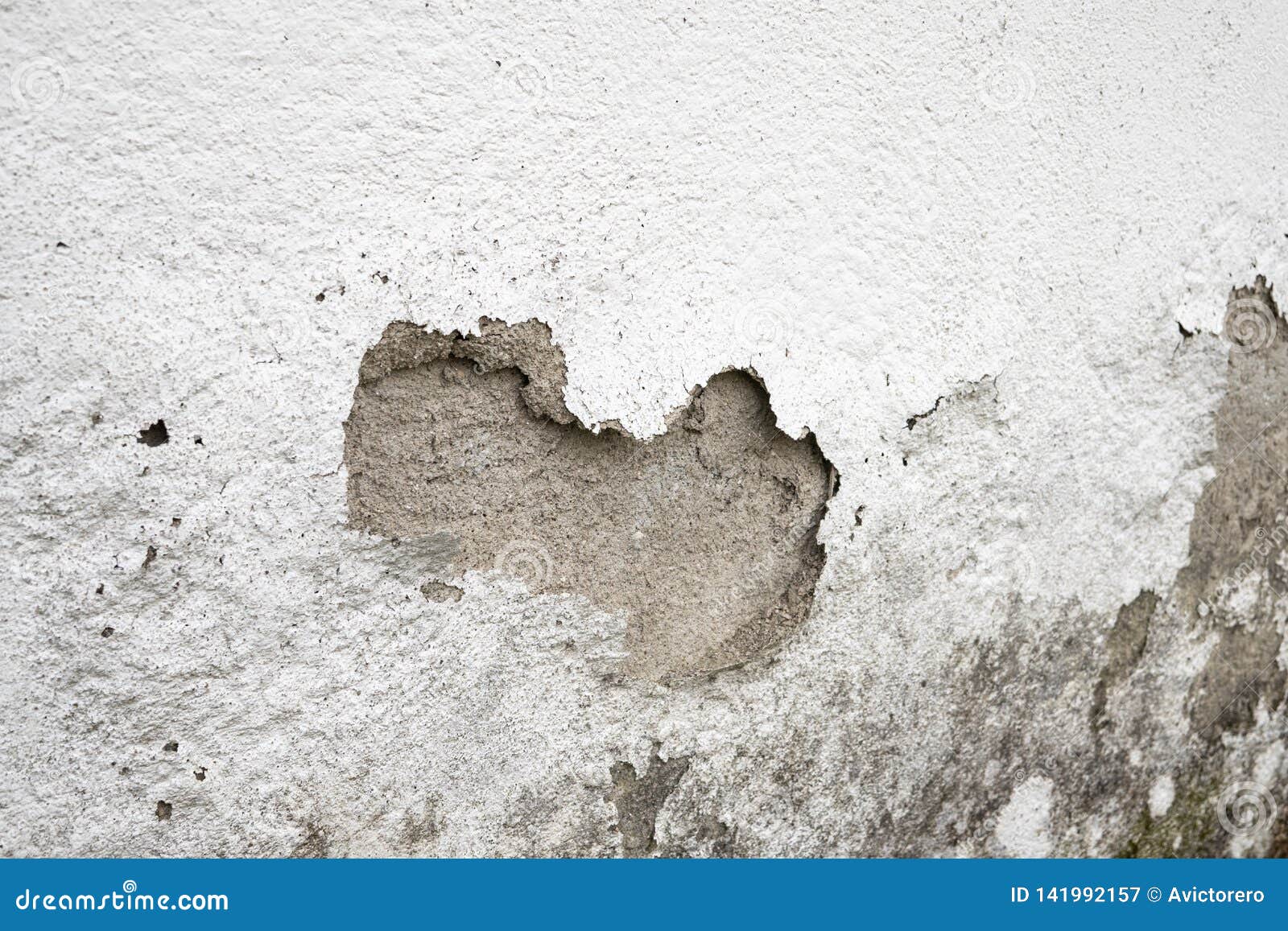 Wall damaged by humidity stock image. Image of neglect - 141992157