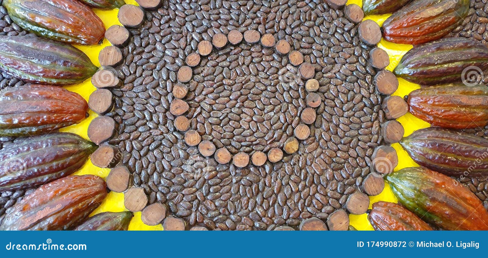 Wall Design Using Natural Materials Stock Photo - Image of design ...