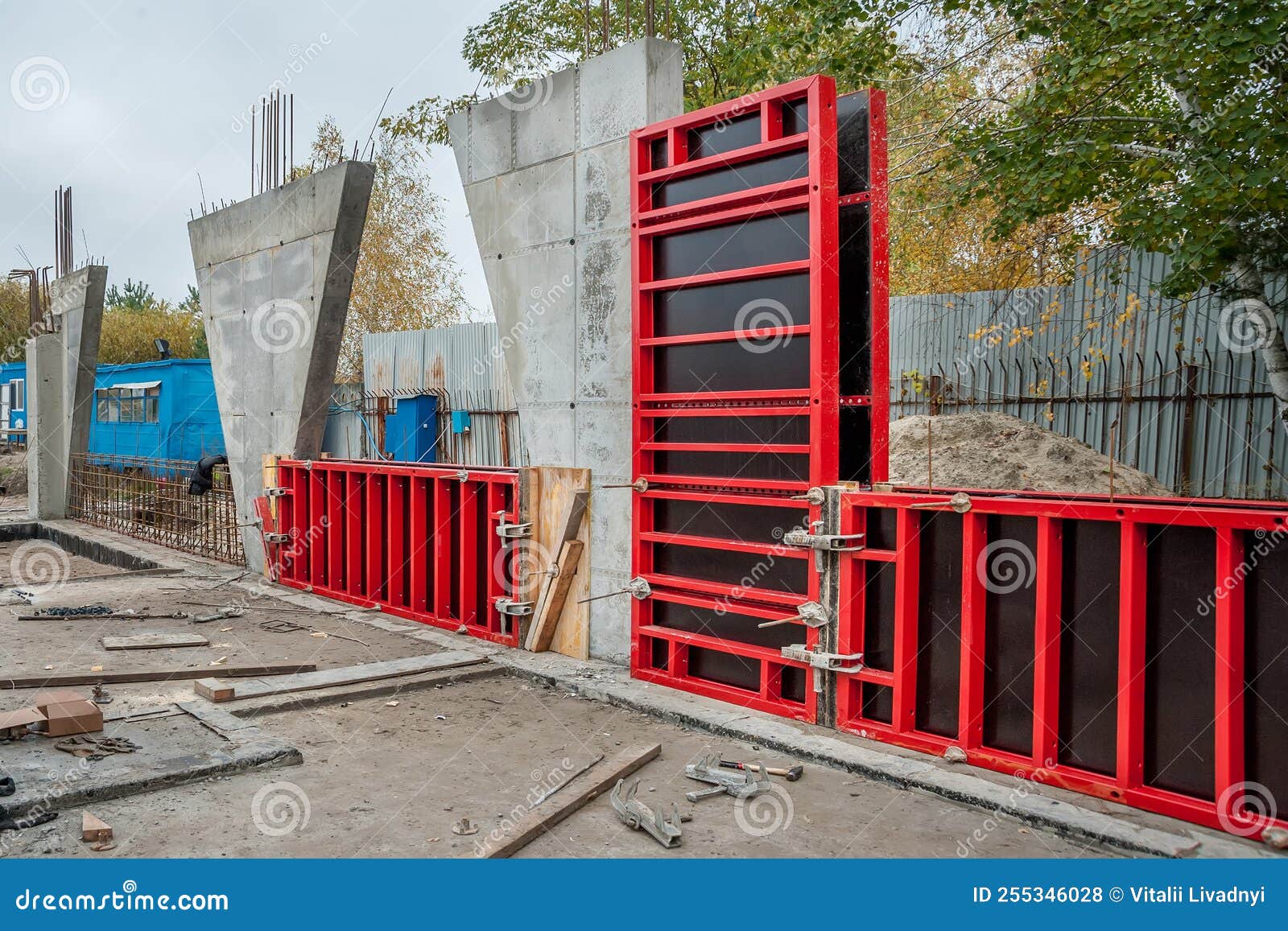 Wall Formwork in Residential Stock Photo - Image of construction ...