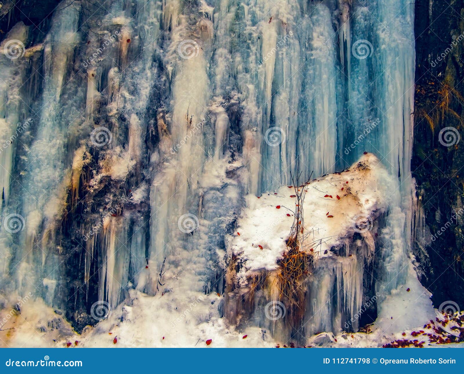 The wall of ice stock photo. Image of icicle, melt, landscape - 112741798