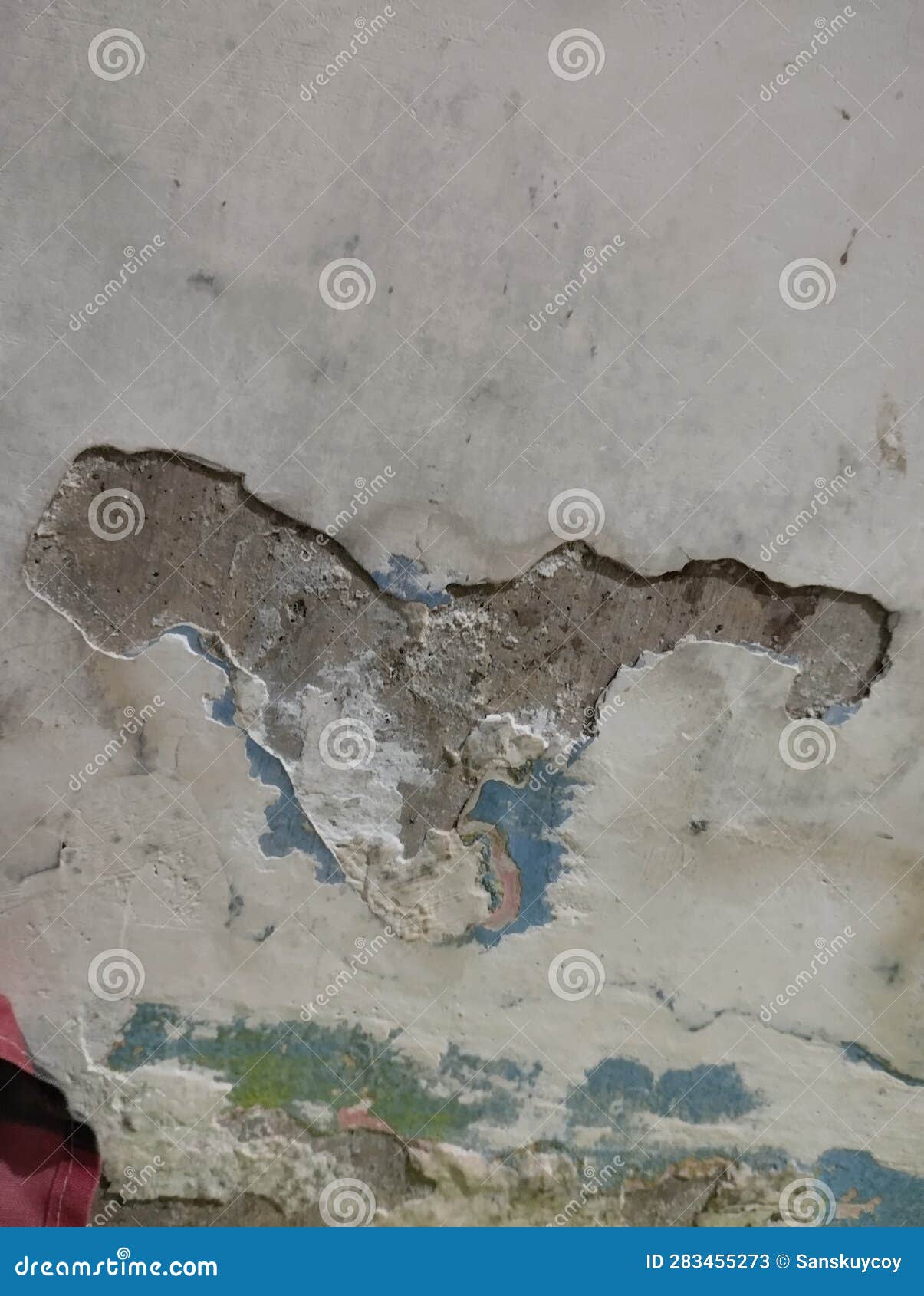 Wall Paint is Peeling Due To Moisture Stock Image - Image of painted ...