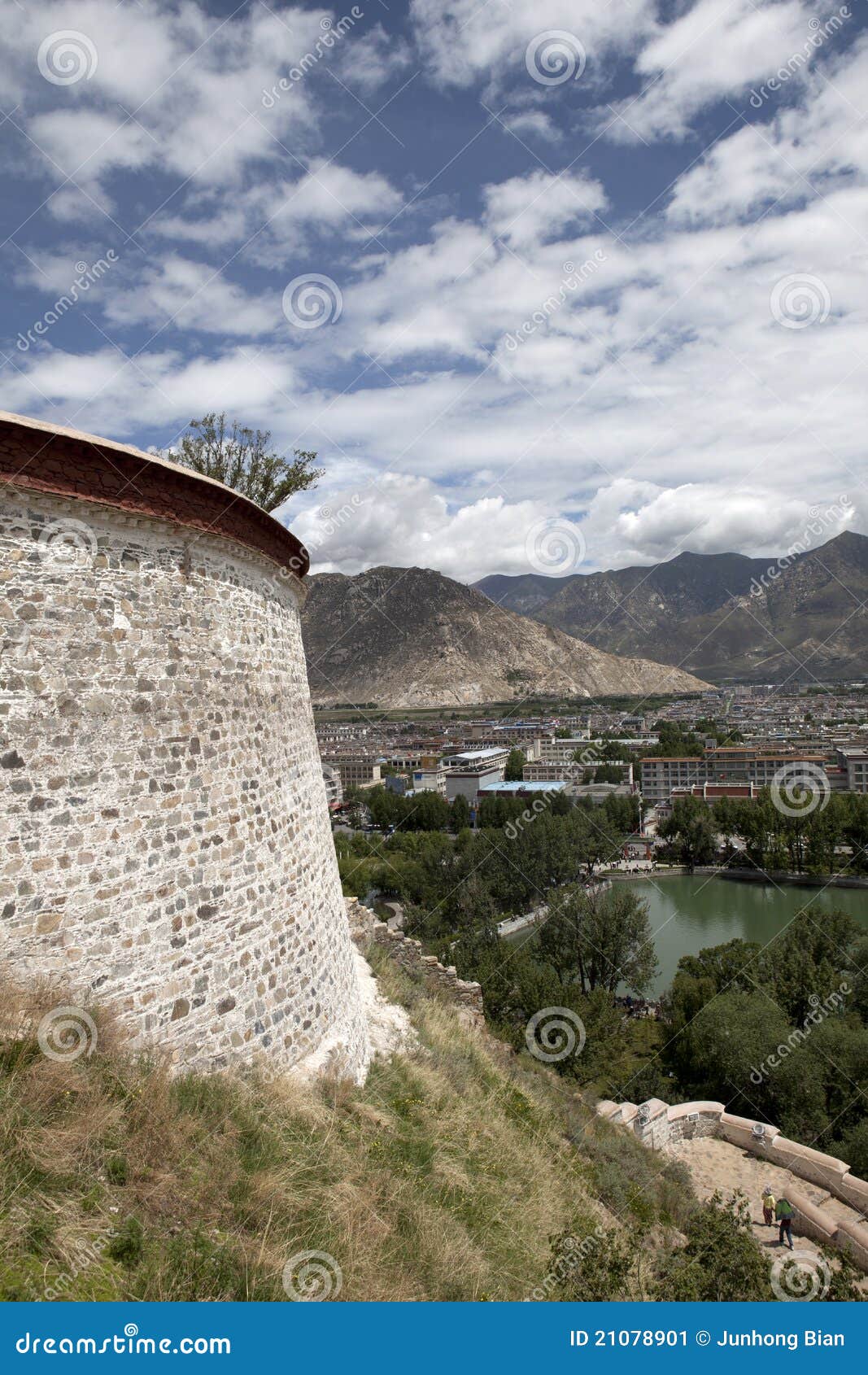 Wall of the Potala stock image. Image of fort, lhasa - 21078901