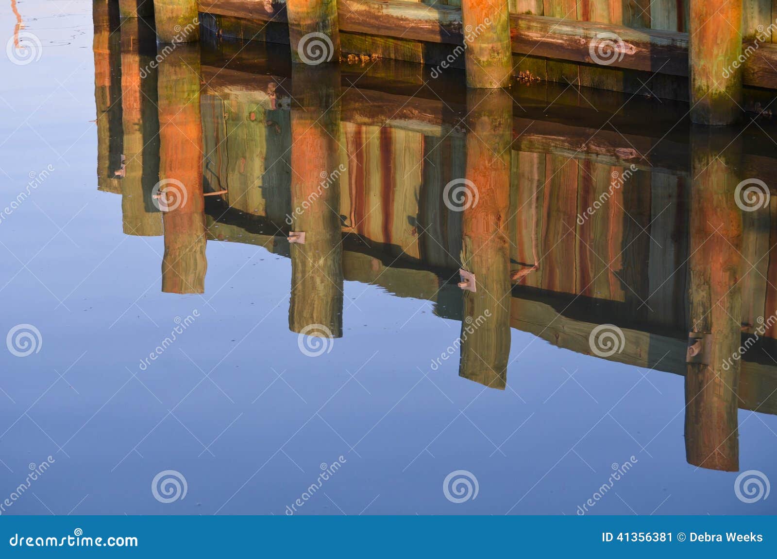 Wall Reflections in the Water Stock Image - Image of texas, outdoor ...