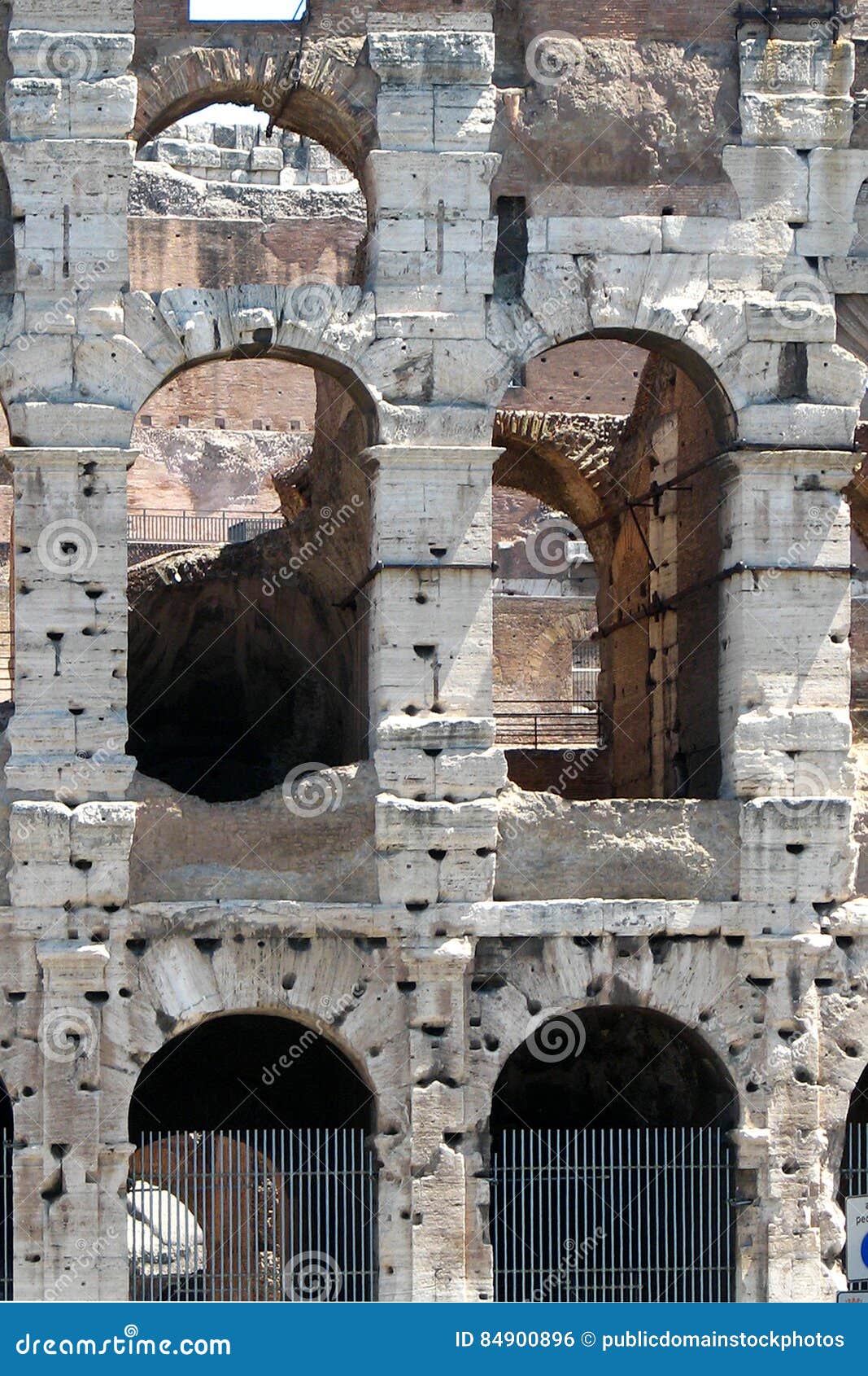 Wall, Roman Colosseum Picture. Image: 84900896