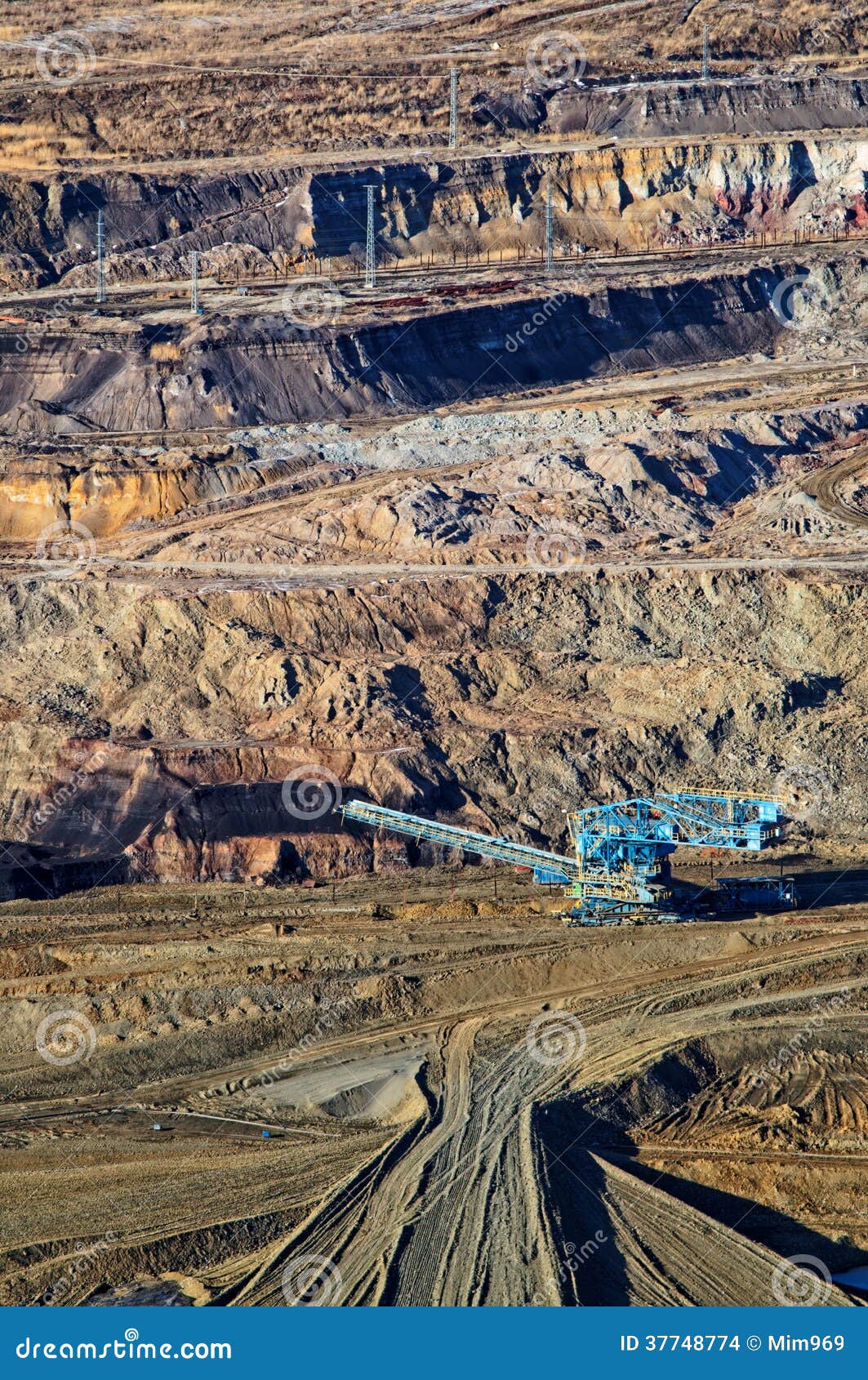 The Wall Surface Mine with Exposed Colored Minerals Stock Photo - Image ...