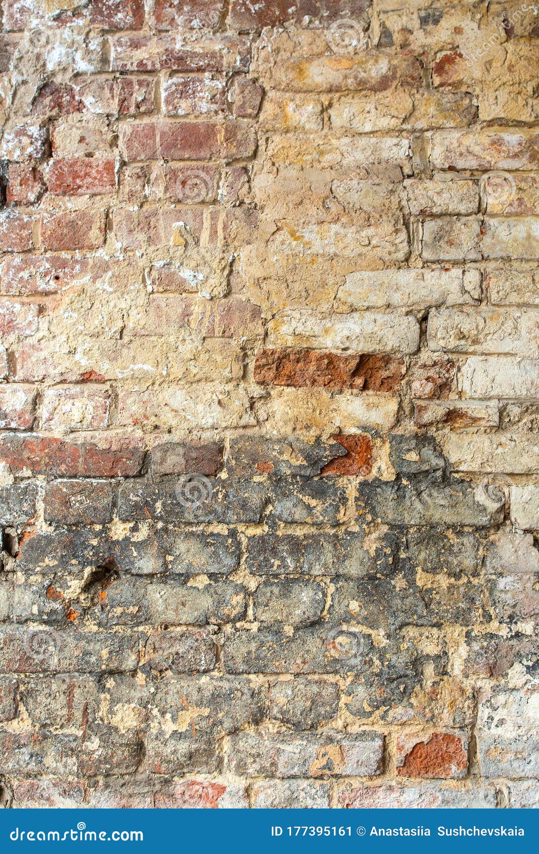 Wall of Very Old Dirty Red Bricks Stock Image - Image of crack, grunge ...