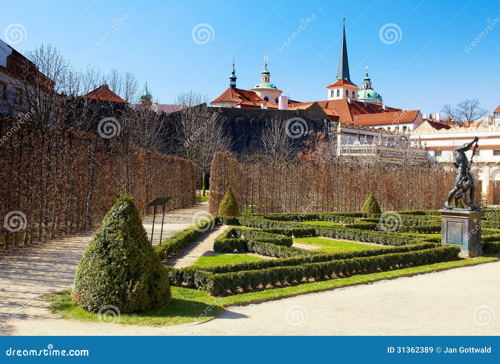 Wallenstein garden editorial stock image. Image of path - 31362389