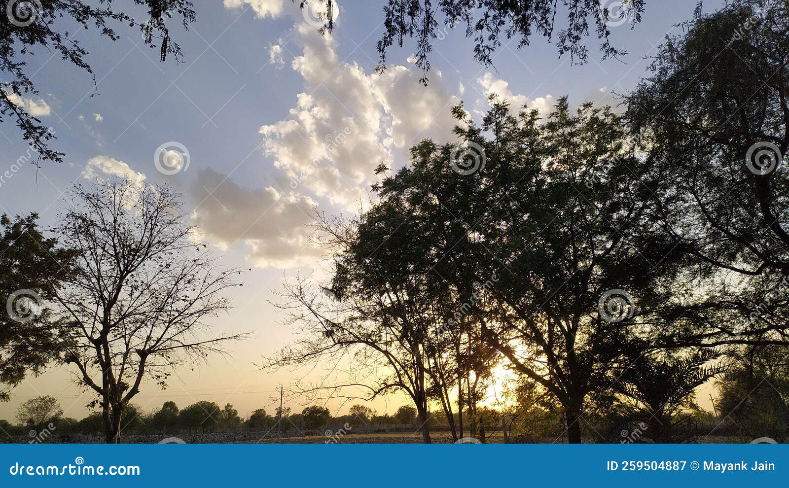 Wallpaper Da Imagem Da Nuvem De Fundo Imagem de Stock - Imagem de ...