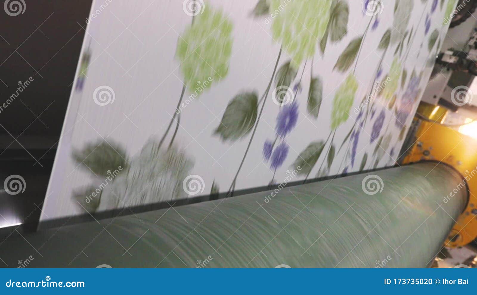 Modern Wallpaper Production Factory, Modern Wallpaper Conveyor Stock ...