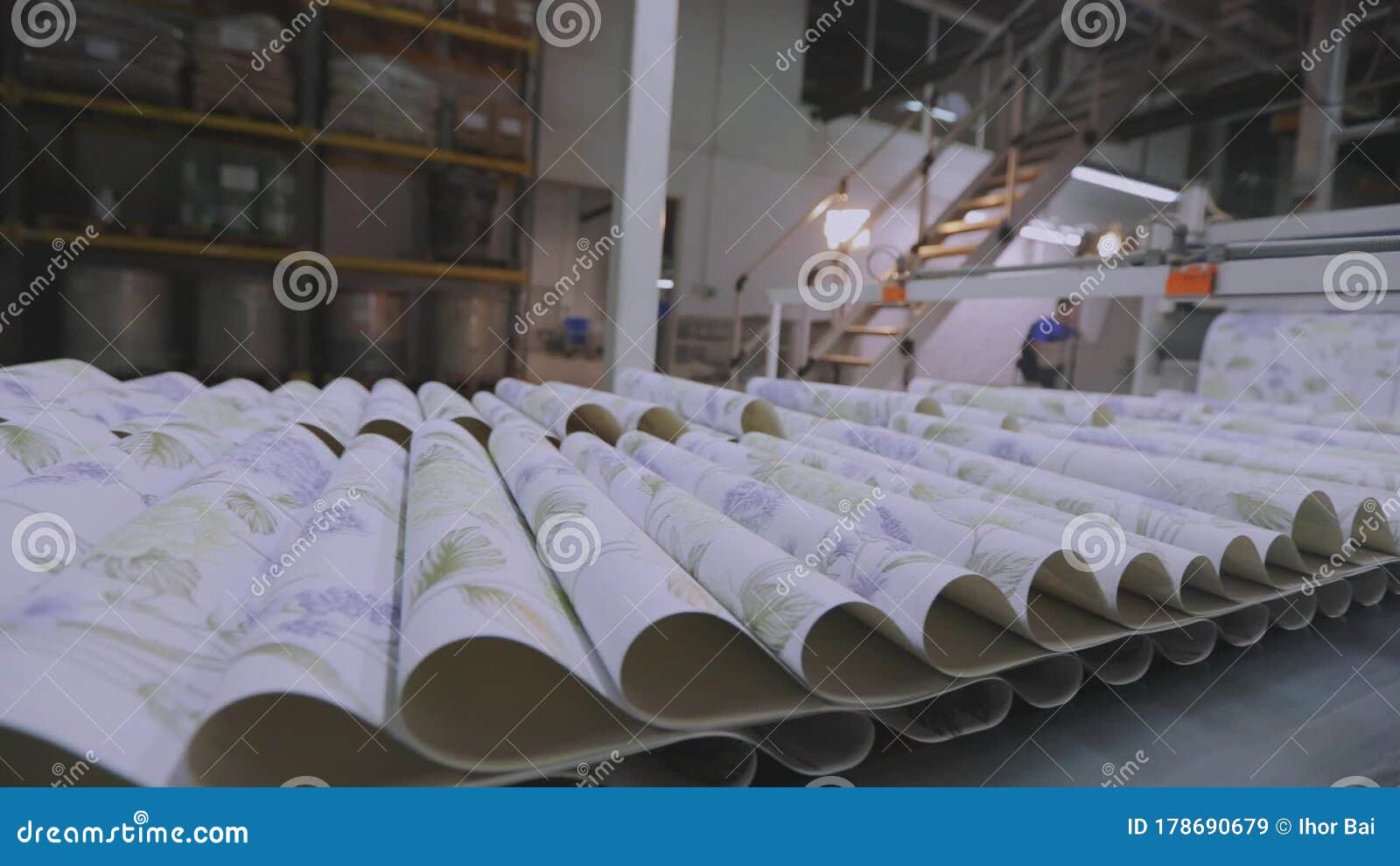 Wallpaper Production, Wallpaper Production Process. Movement of ...