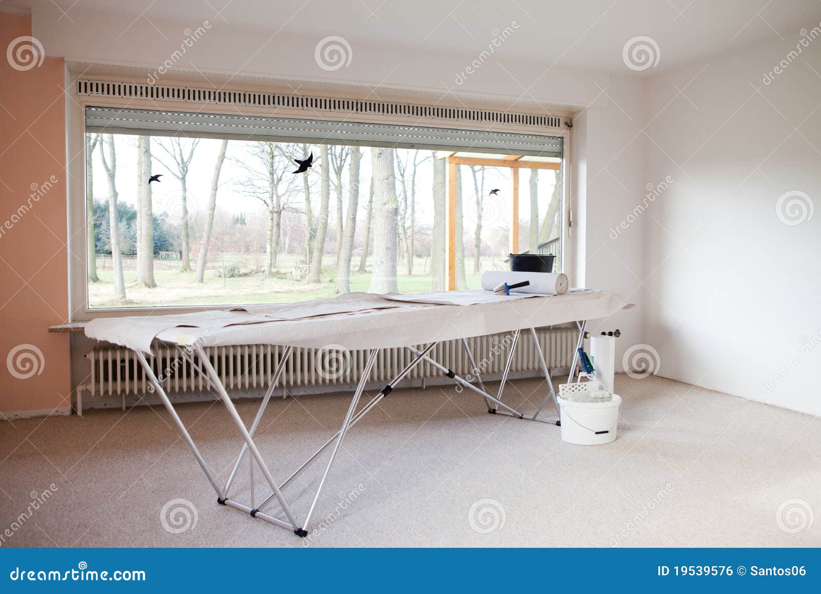 Wallpaper table stock photo. Image of renovating, room - 19539576