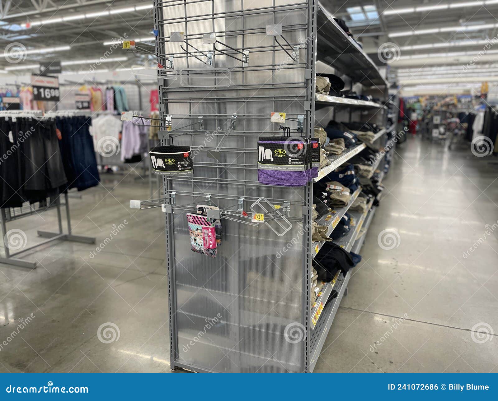 Walmart Supercenter Interior Messy Empty Display Editorial Photo ...