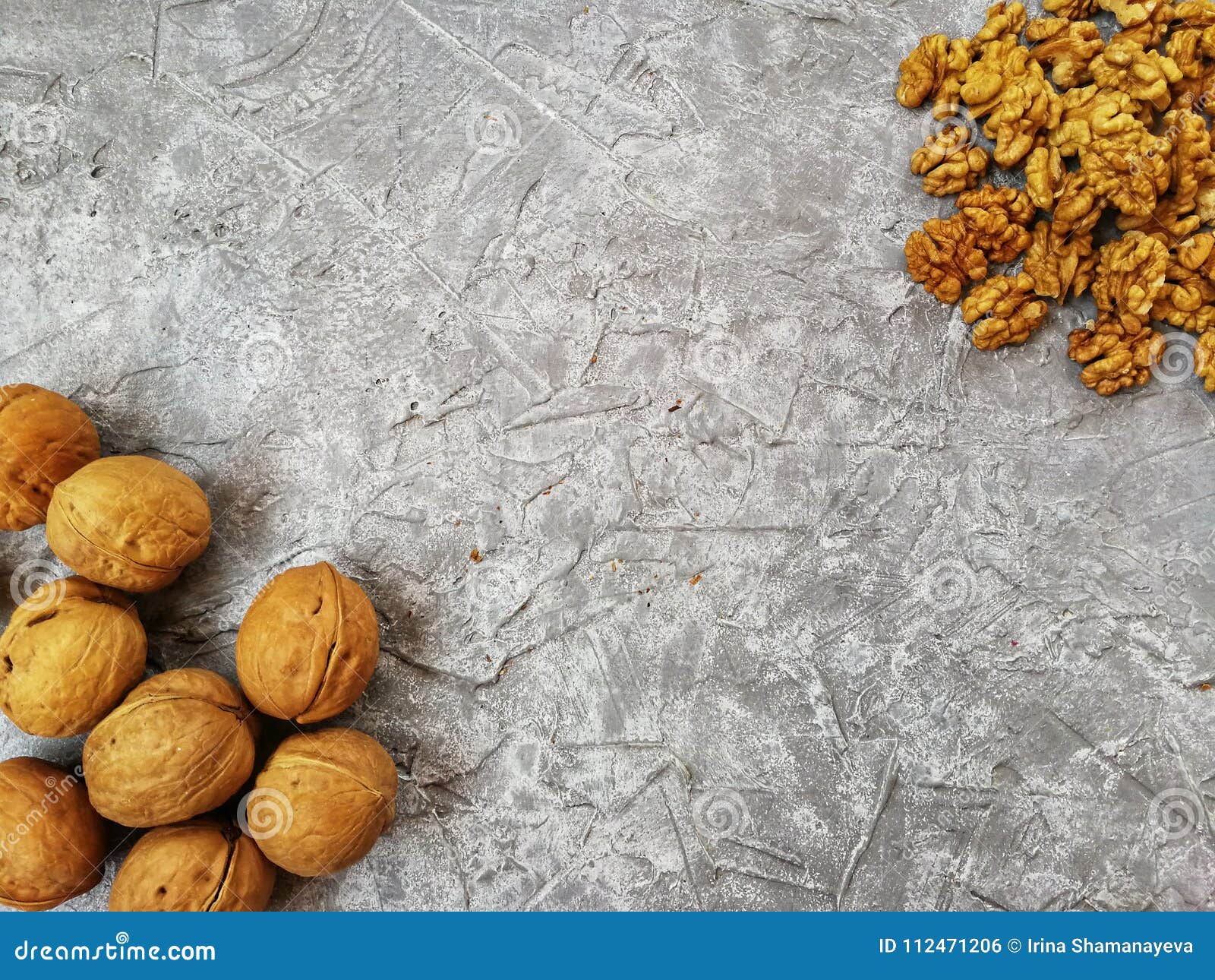 Walnut, Peeled and in-shell Stock Photo - Image of open, kernels: 112471206