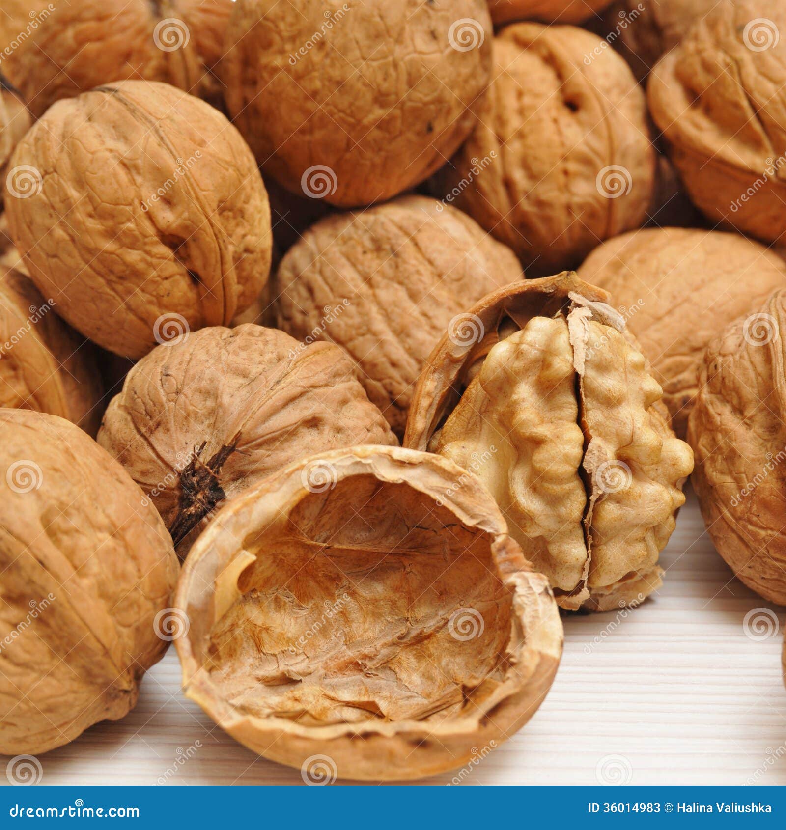 Walnuts stock image. Image of shell, cracked, tasty, macro - 36014983