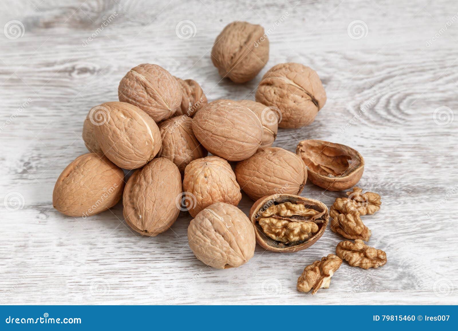 Walnuts Whole in Their Skins Stock Photo - Image of kernel, walnut ...