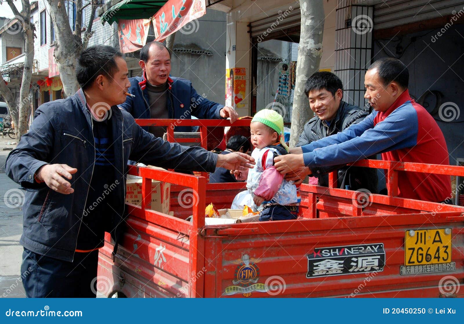 Wan Jia, China: Family with Child Editorial Image - Image of street ...