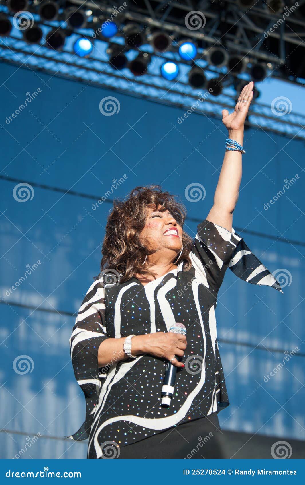 Wanda Vaughn Hutchinson editorial stock image. Image of valley - 25278524