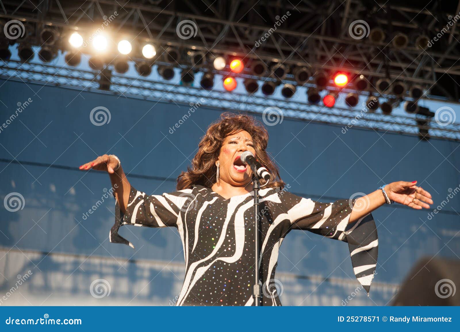 Wanda Vaughn Hutchinson editorial photo. Image of entertainment - 25278571