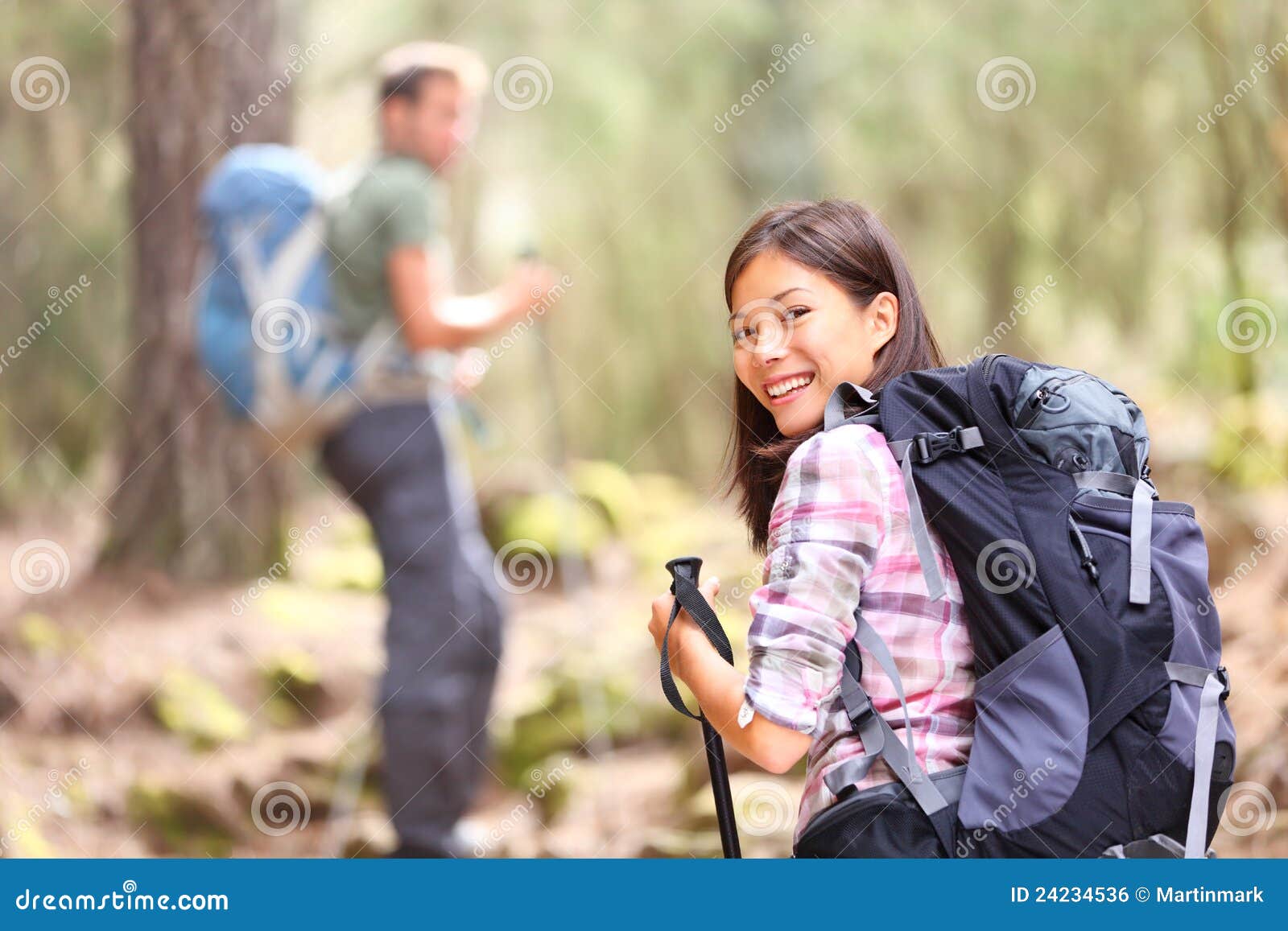 Wanderer stockfoto. Bild von rucksack, mädchen, wanderer - 24234536