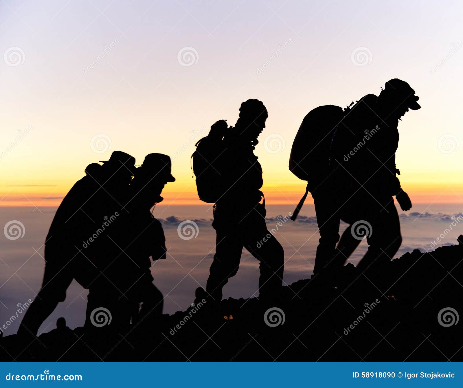 Wanderer auf Mt Fuji stockfoto. Bild von schön, websites - 58918090