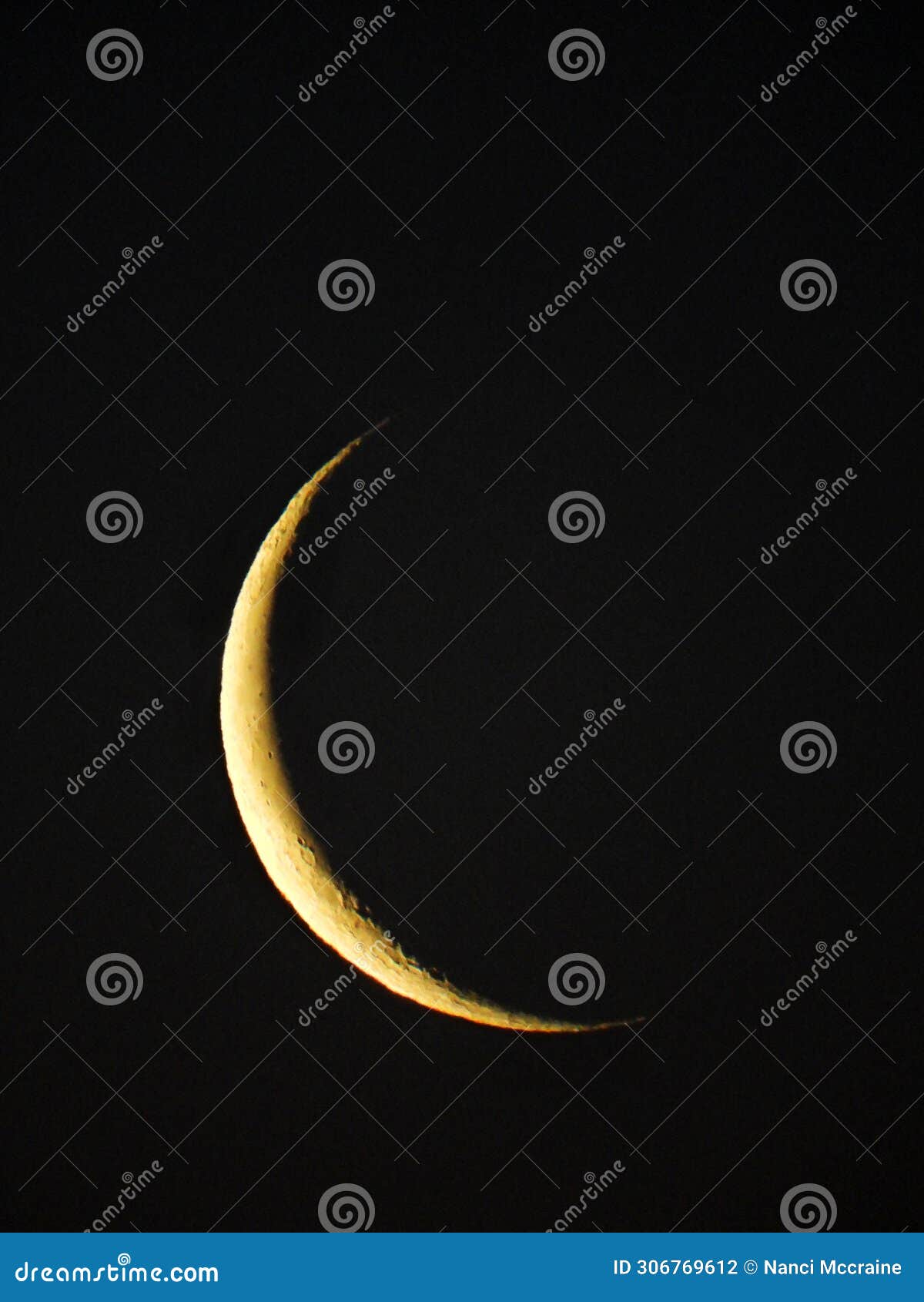 Waning Crescent Winter Moon Sliver Phase Stock Photo - Image of evening ...