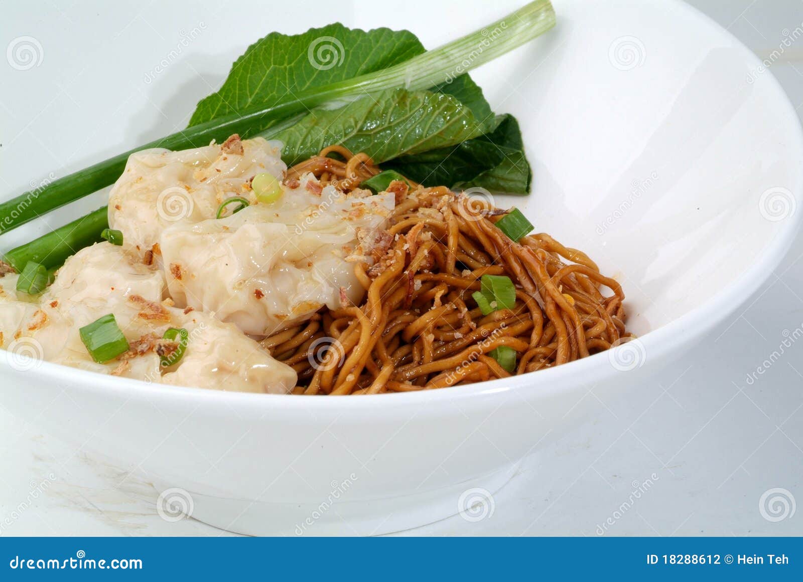 Wanton Noodles stock photo. Image of sauces, vegetable - 18288612
