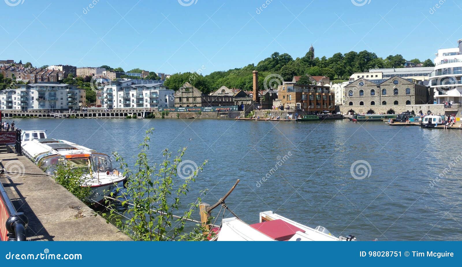 Wapping Harbour editorial photo. Image of river, harbourside - 98028751