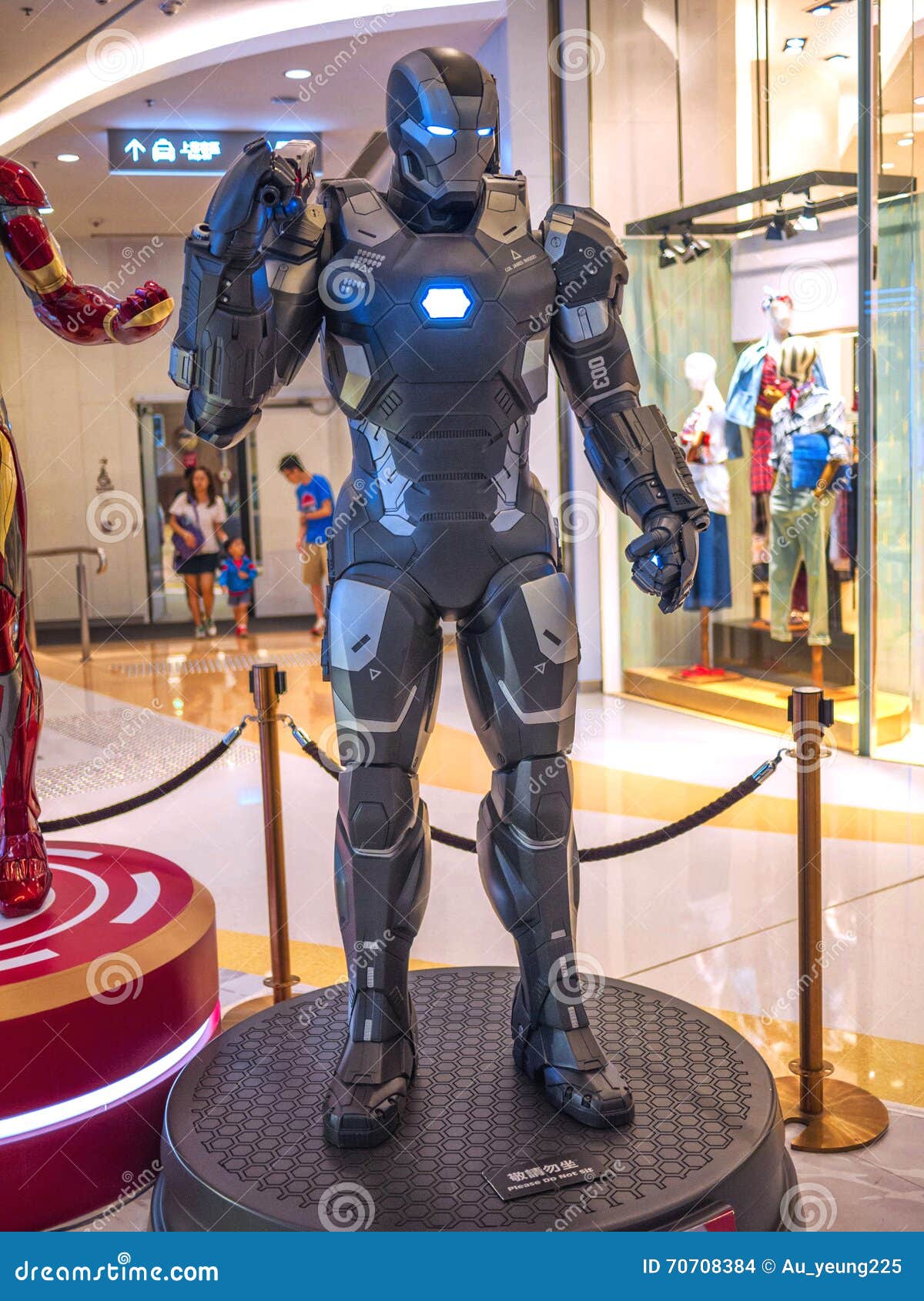 War Machine Mark 3 in Captain America Editorial Stock Image - Image of ...