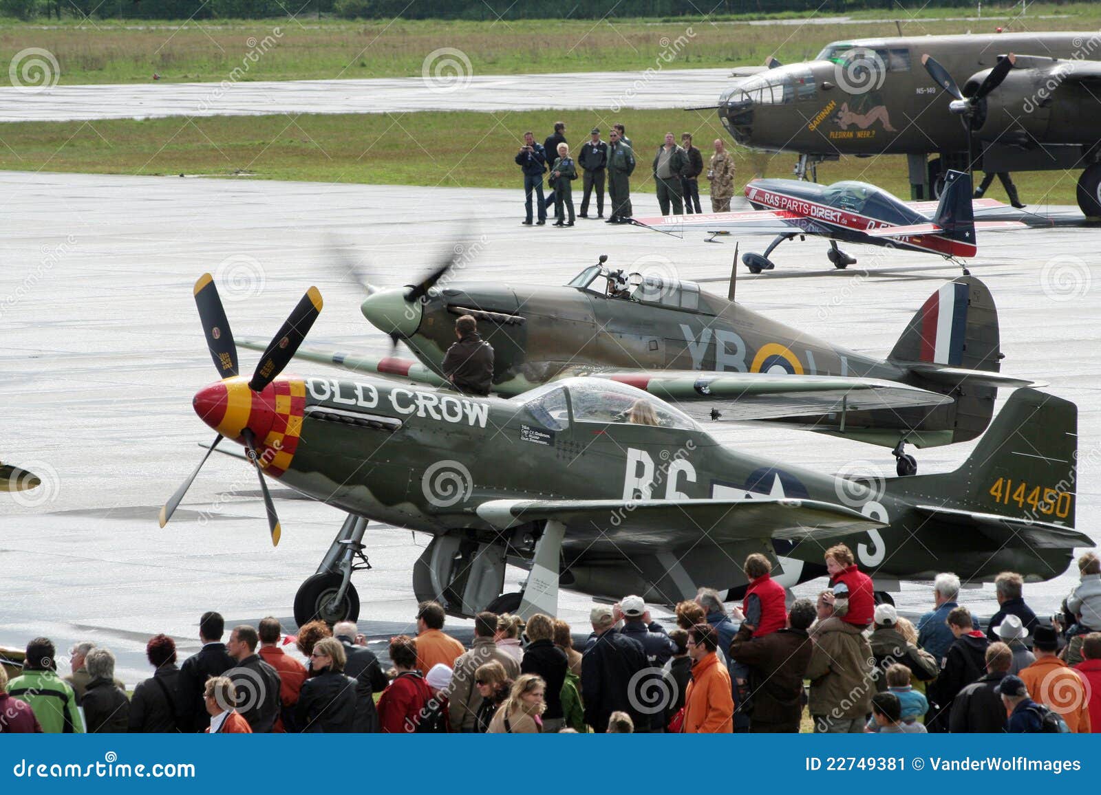 Warbirds airshow editorial photo. Image of mitchell, guns - 22749381